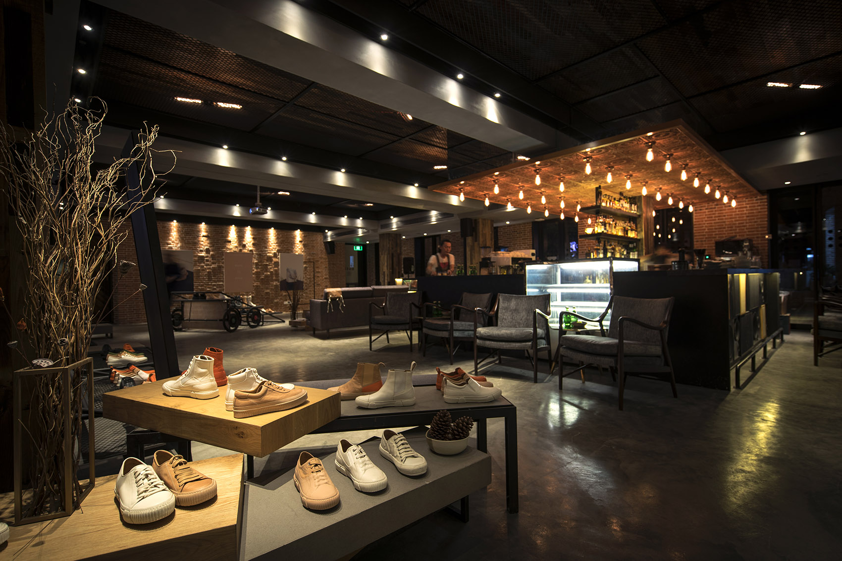 mrboth – Flagship Concept Store By PRISM DESIGN - 谷德设计网