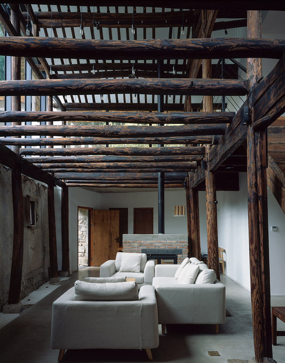 Half House：Facing a wall, and thinking over By Atelier-lai - 谷德设计网