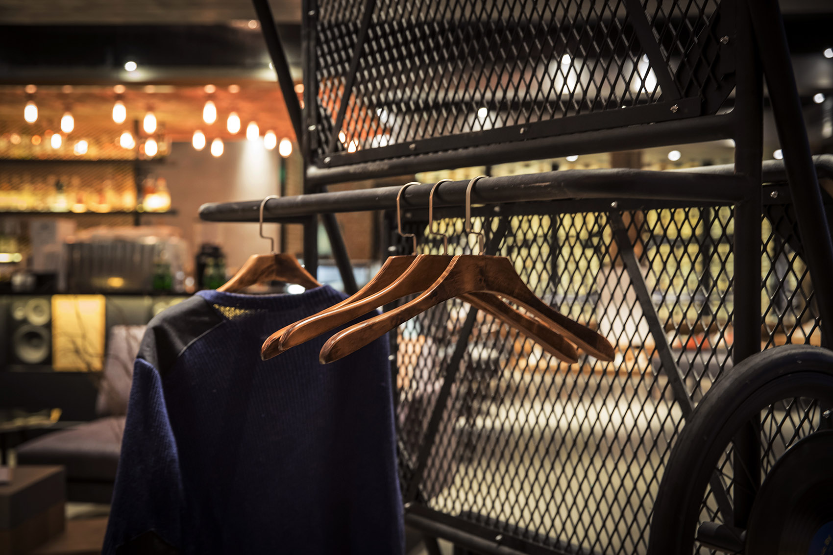 mrboth – Flagship Concept Store By PRISM DESIGN - 谷德设计网