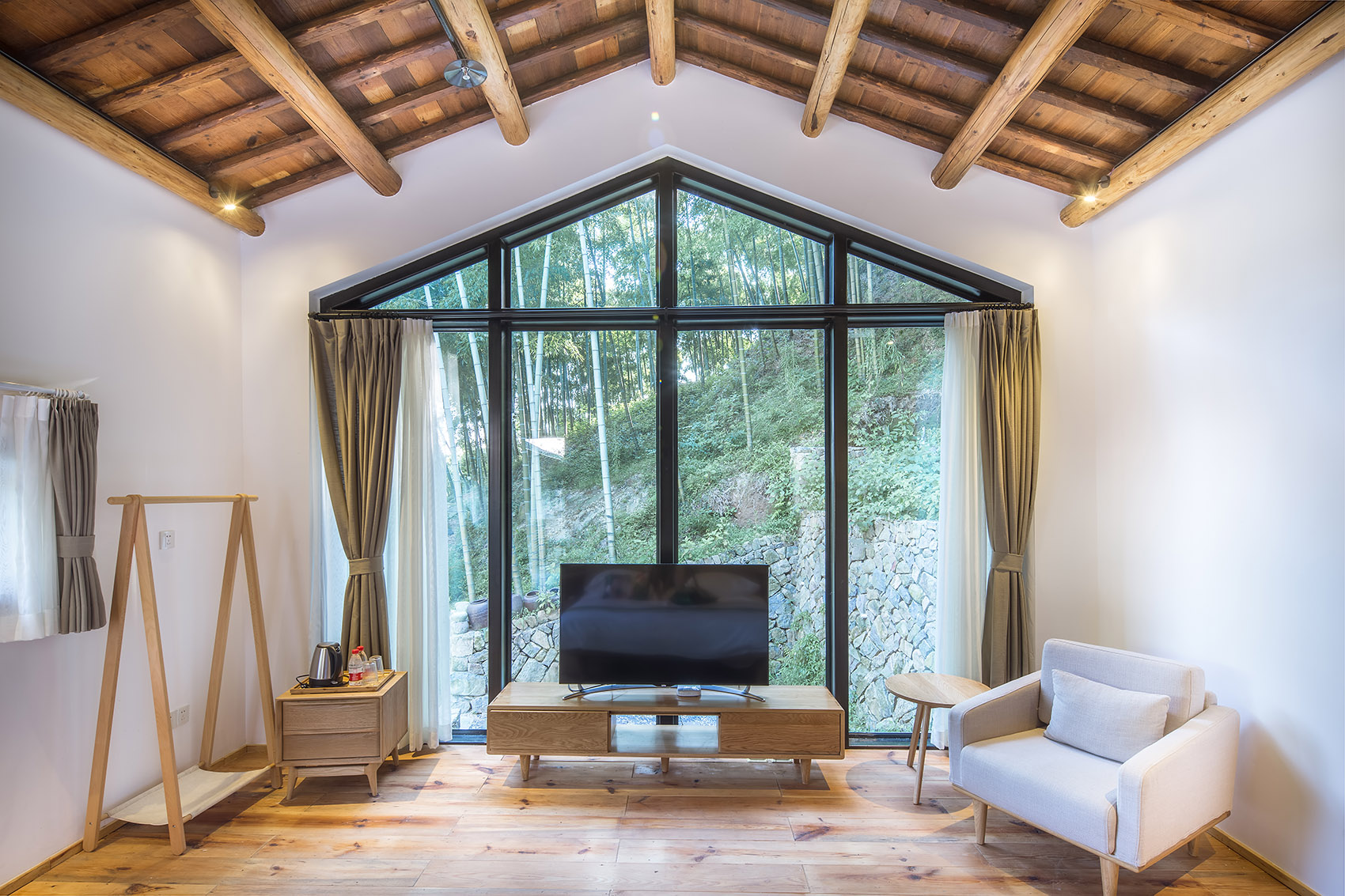 Half House：Facing a wall, and thinking over By Atelier-lai - 谷德设计网