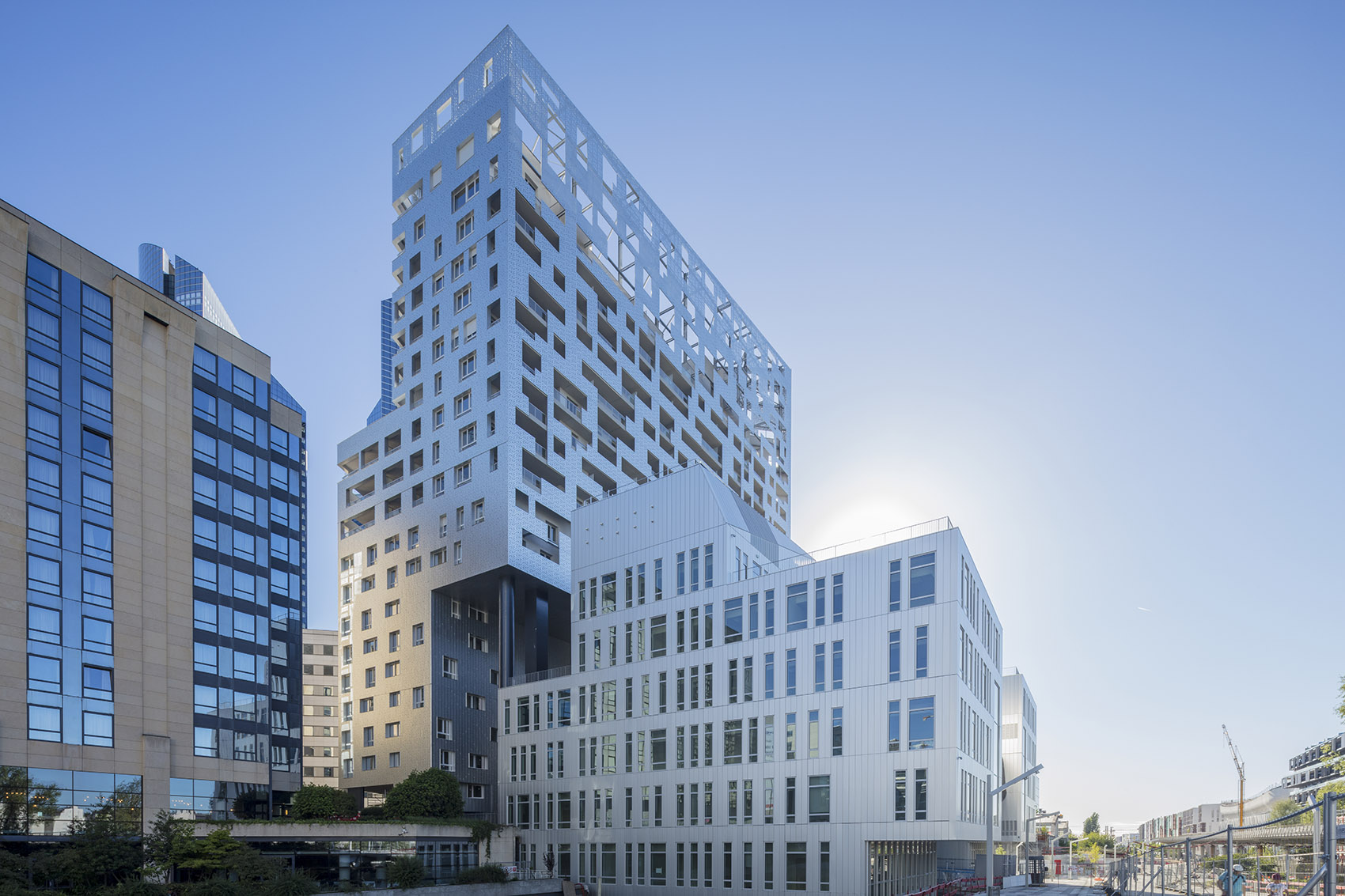 Skylight Tower by Louis Paillard architecte - 谷德设计网