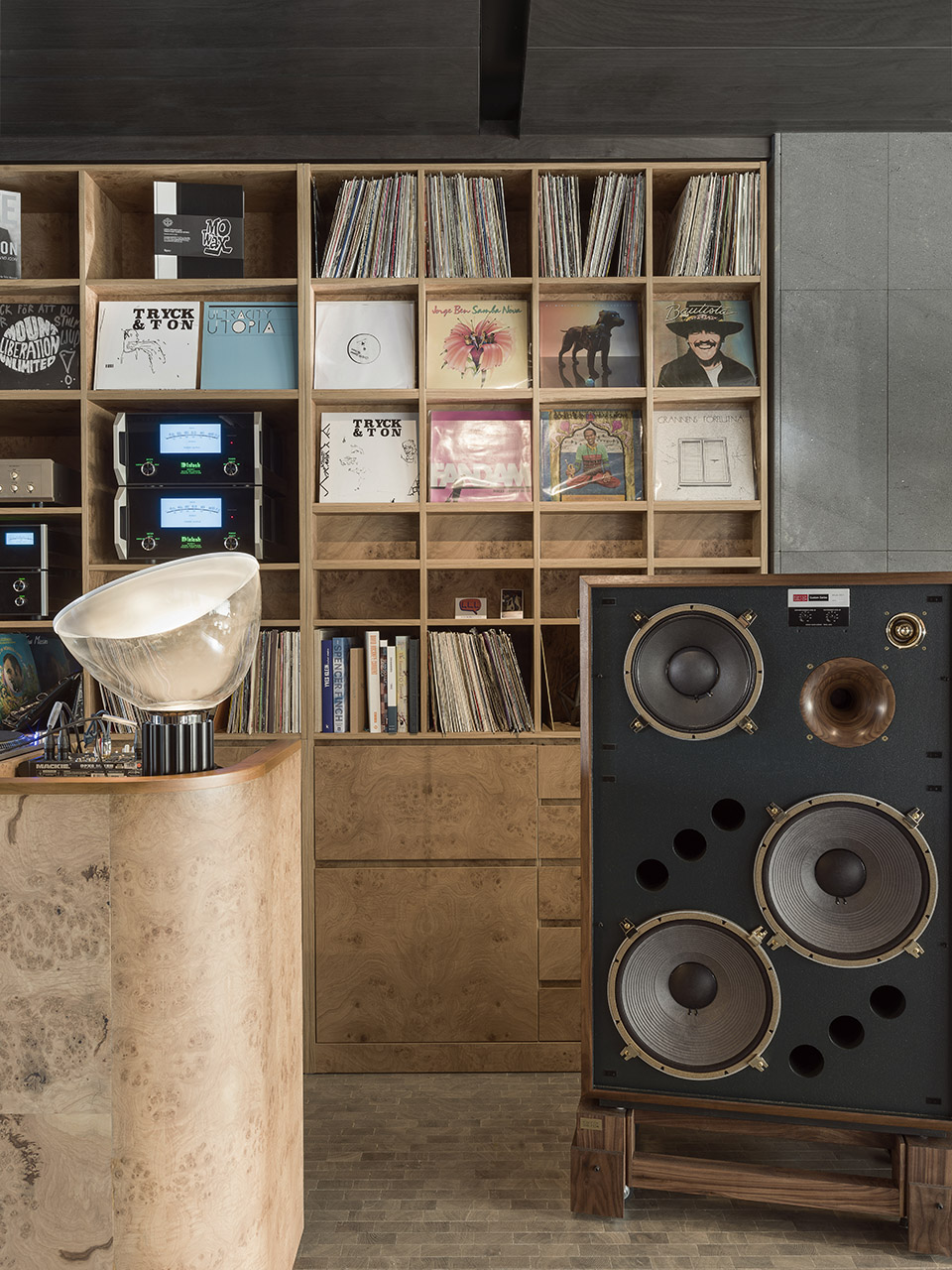 At Six Hotel by Universal Design Studio - 谷德设计网