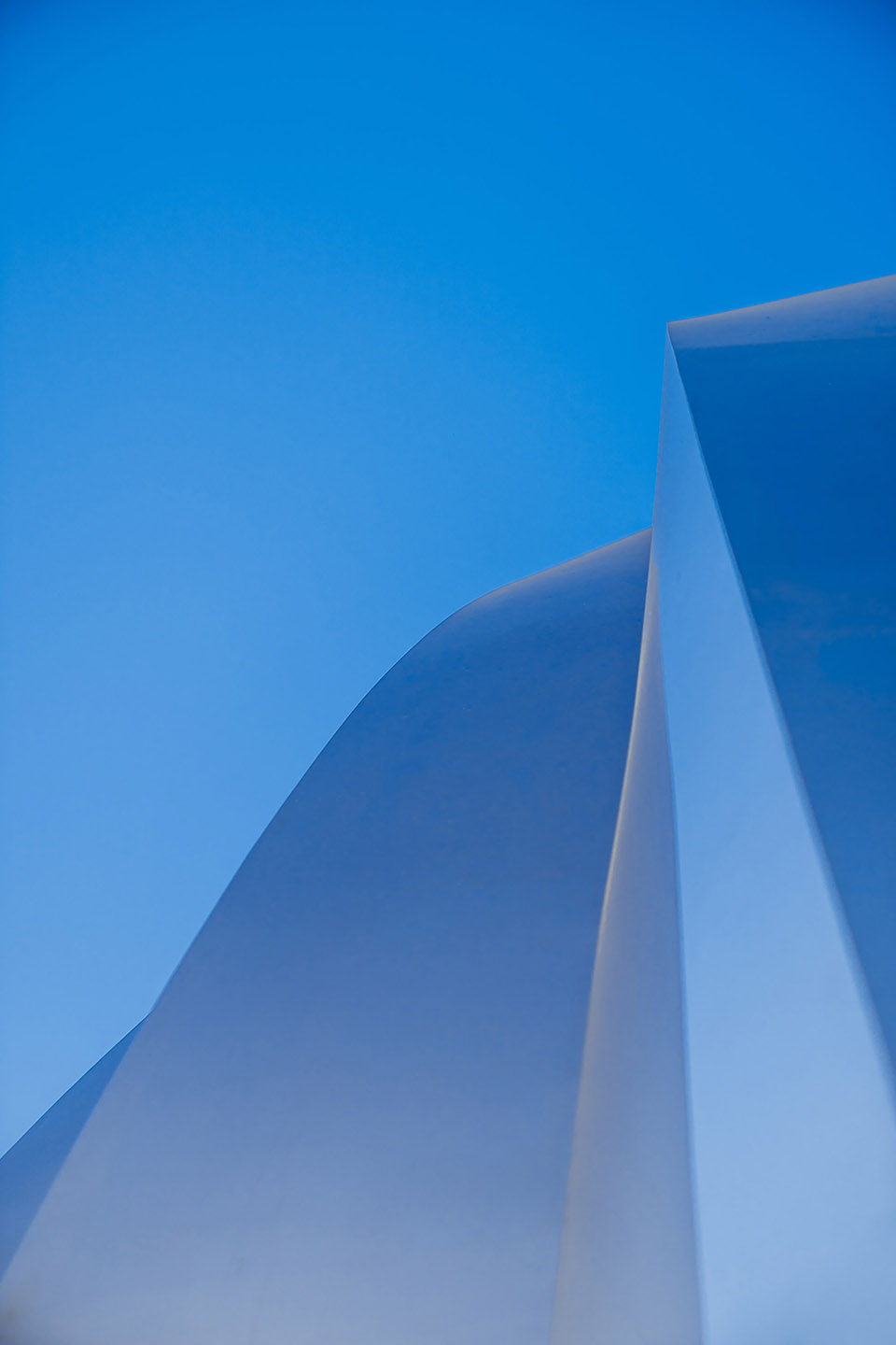 Reflection by Richard Sweeney - 谷德设计网