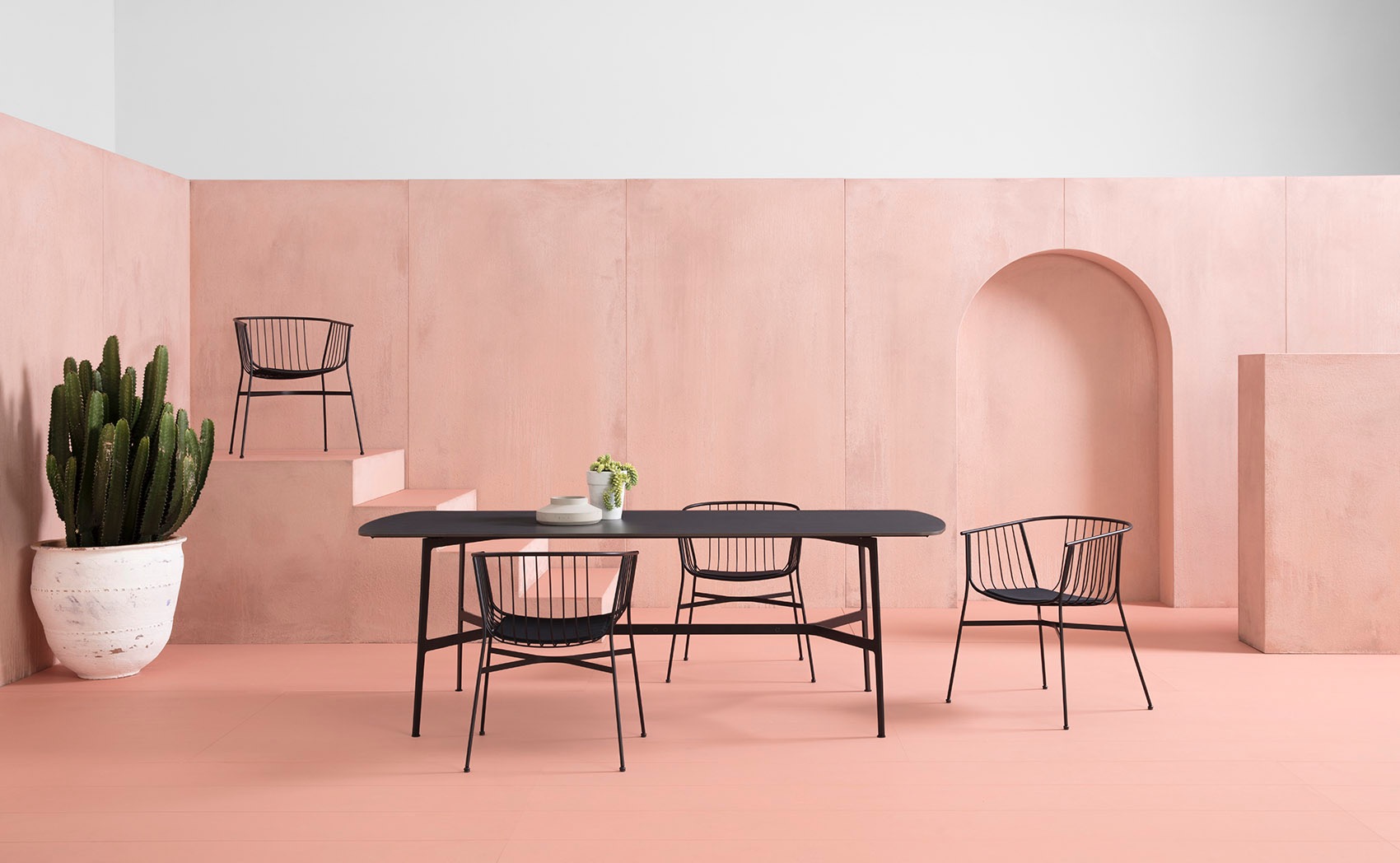 Collections of Chair and Table By Tom Fereday - 谷德设计网