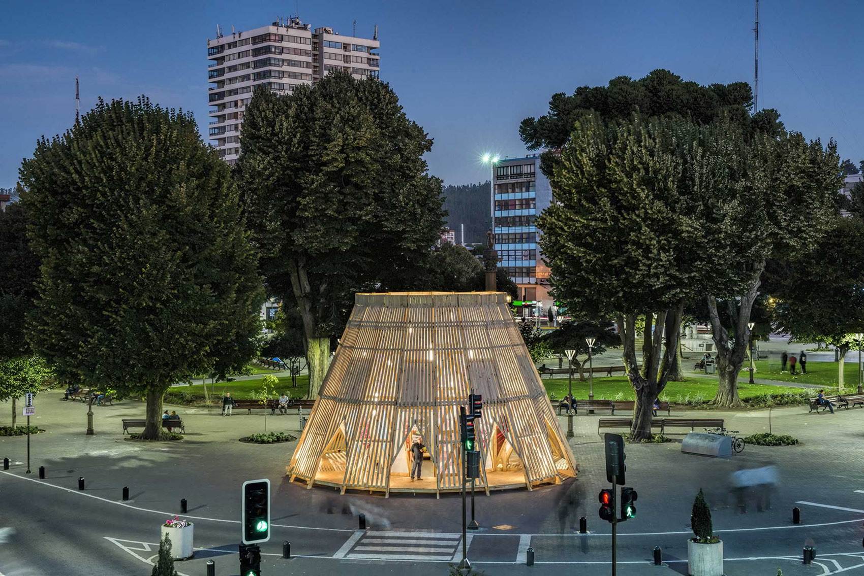 The temporary pavilion design by República Portátil - 谷德设计网