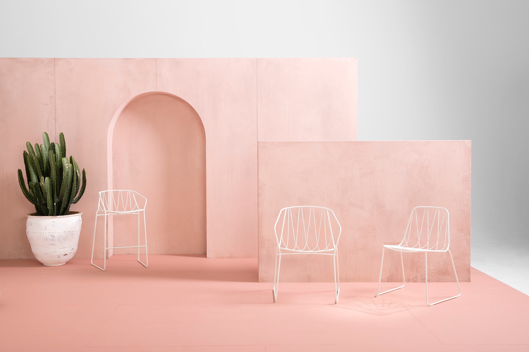 Collections of Chair and Table By Tom Fereday - 谷德设计网