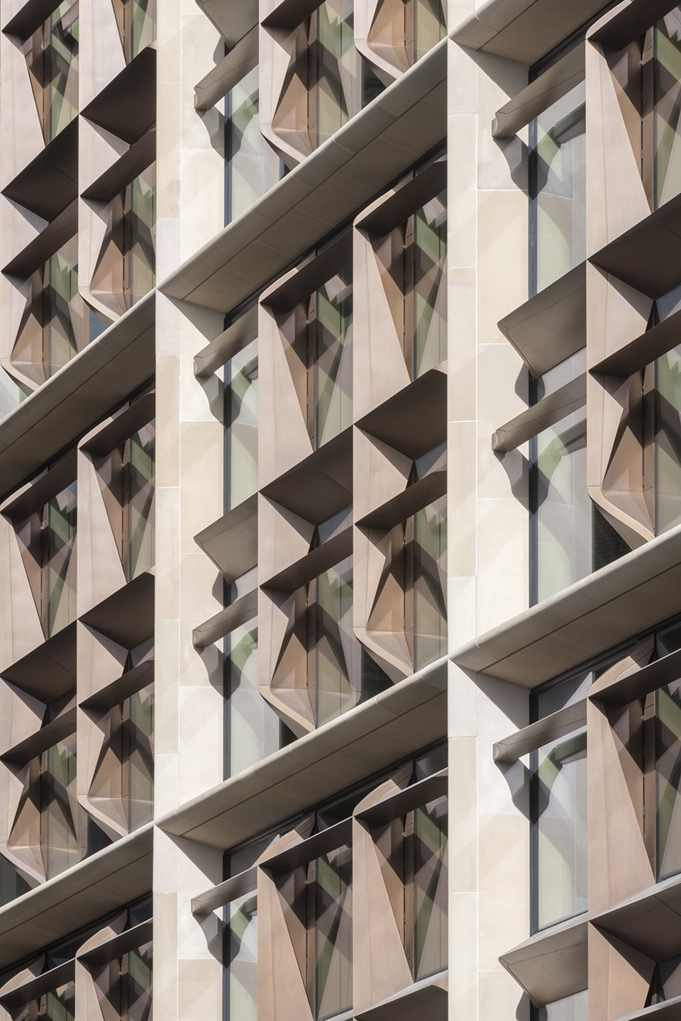 Bloomberg Headquarters, London, by Foster + Partners - 谷德设计网