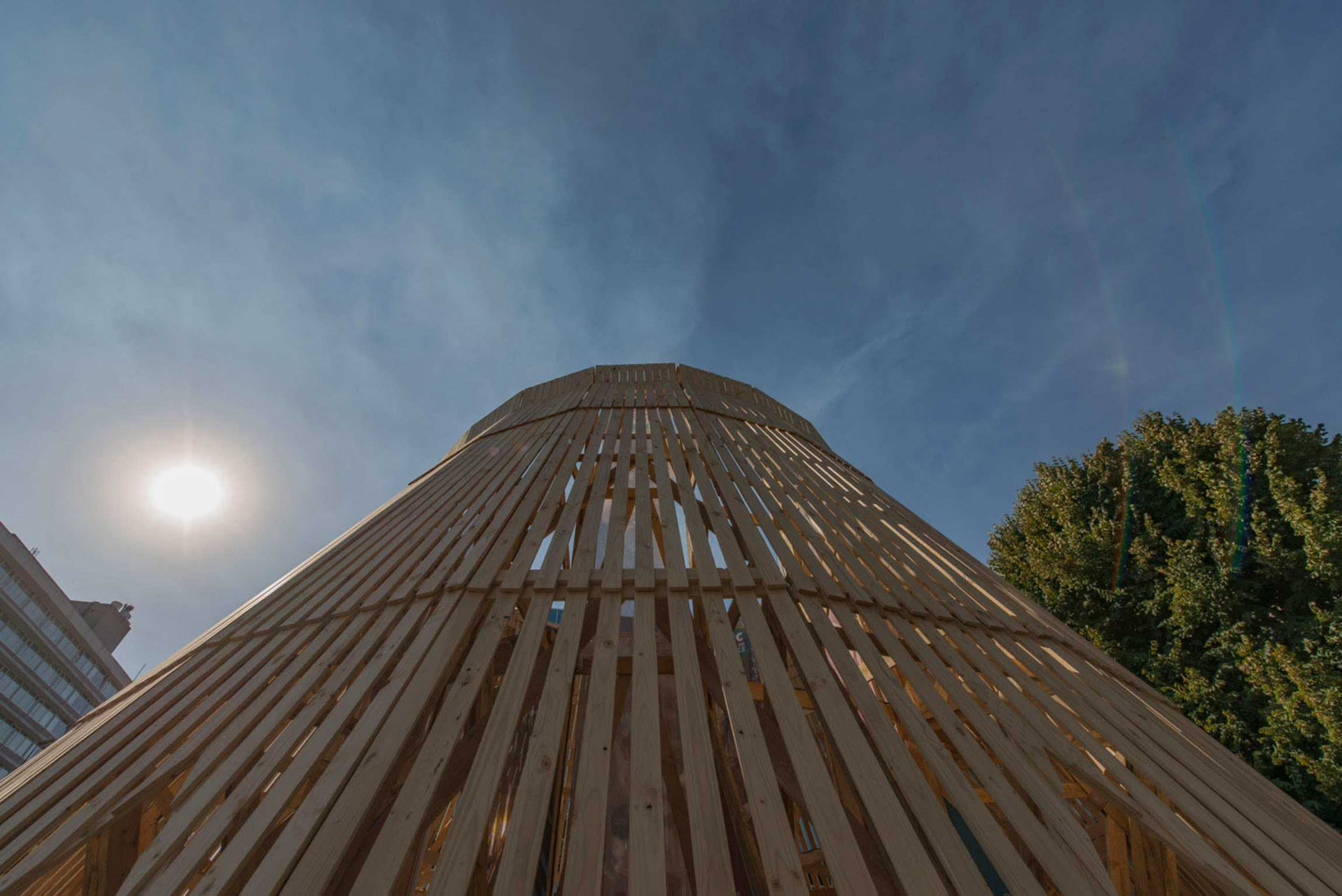 The temporary pavilion design by República Portátil - 谷德设计网