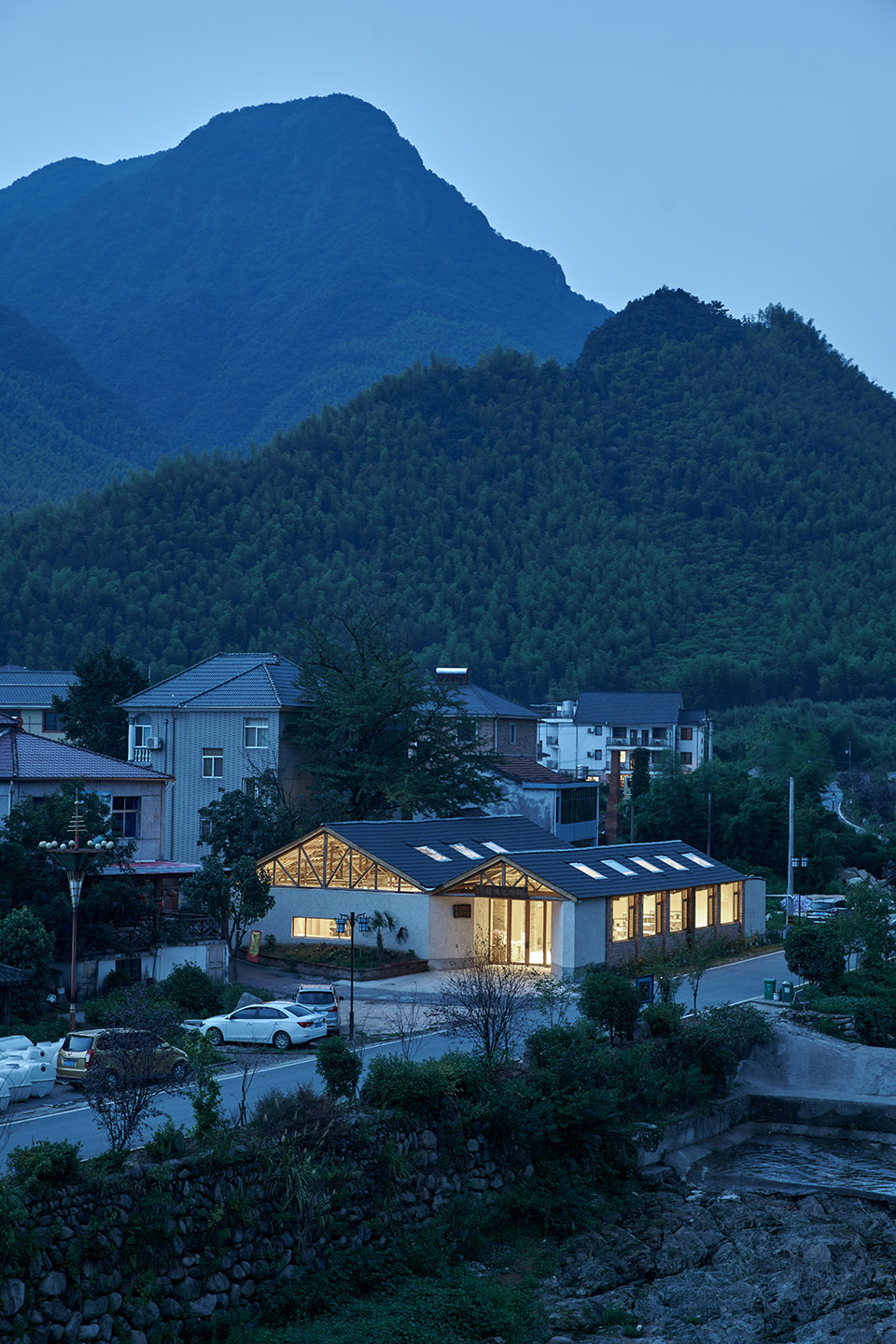 The Village Memory House of Chuan Village, Anji, China by CAALADI - 谷德设计网