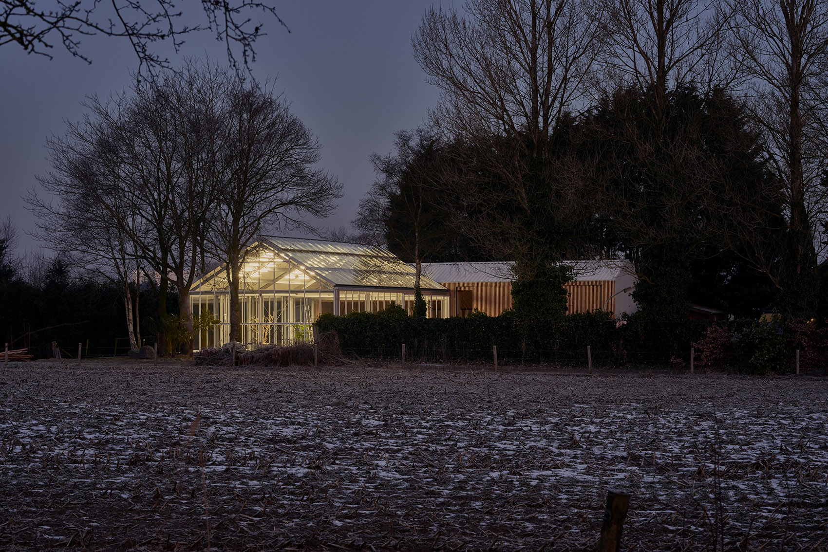 New workshop space for the Iceman, Netherlands by IWT - 谷德设计网