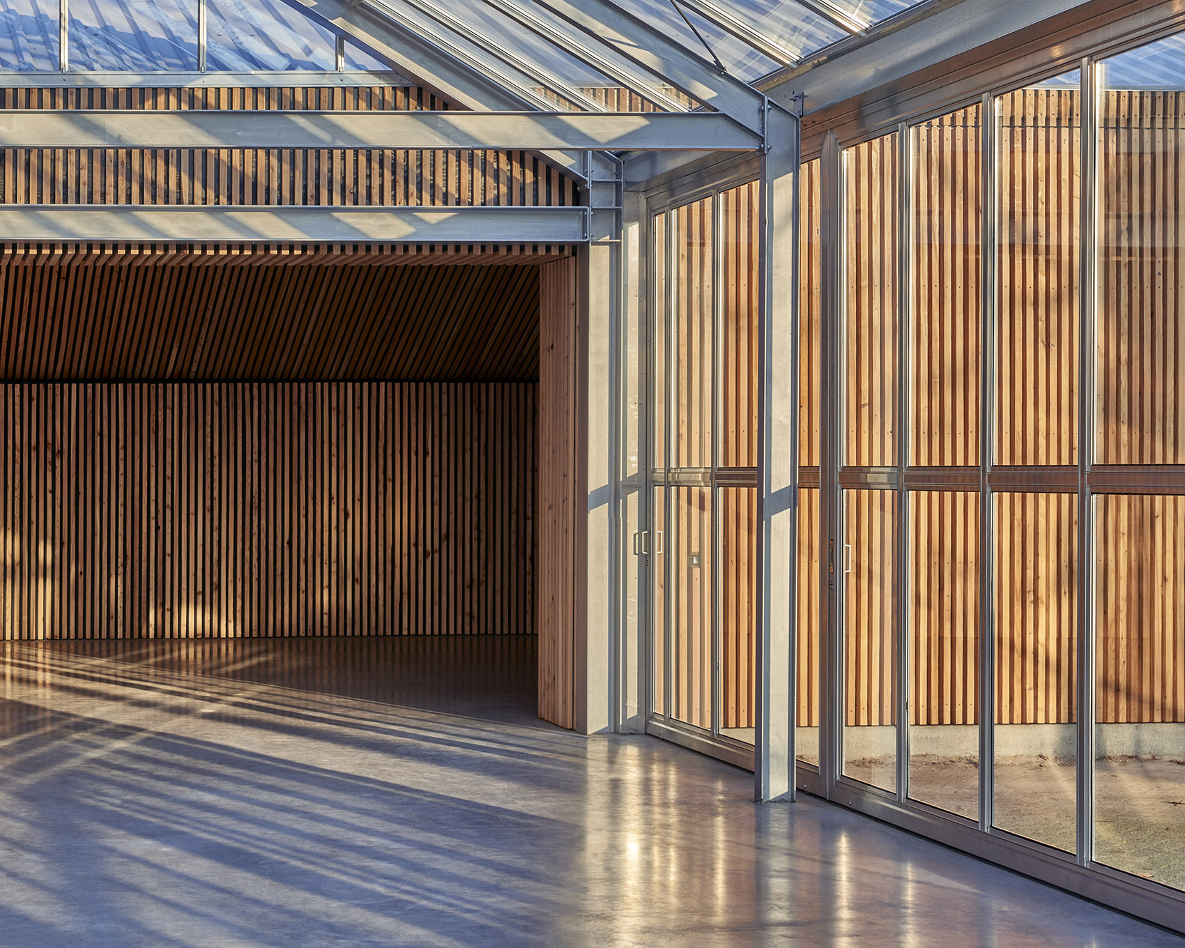 New workshop space for the Iceman, Netherlands by IWT - 谷德设计网