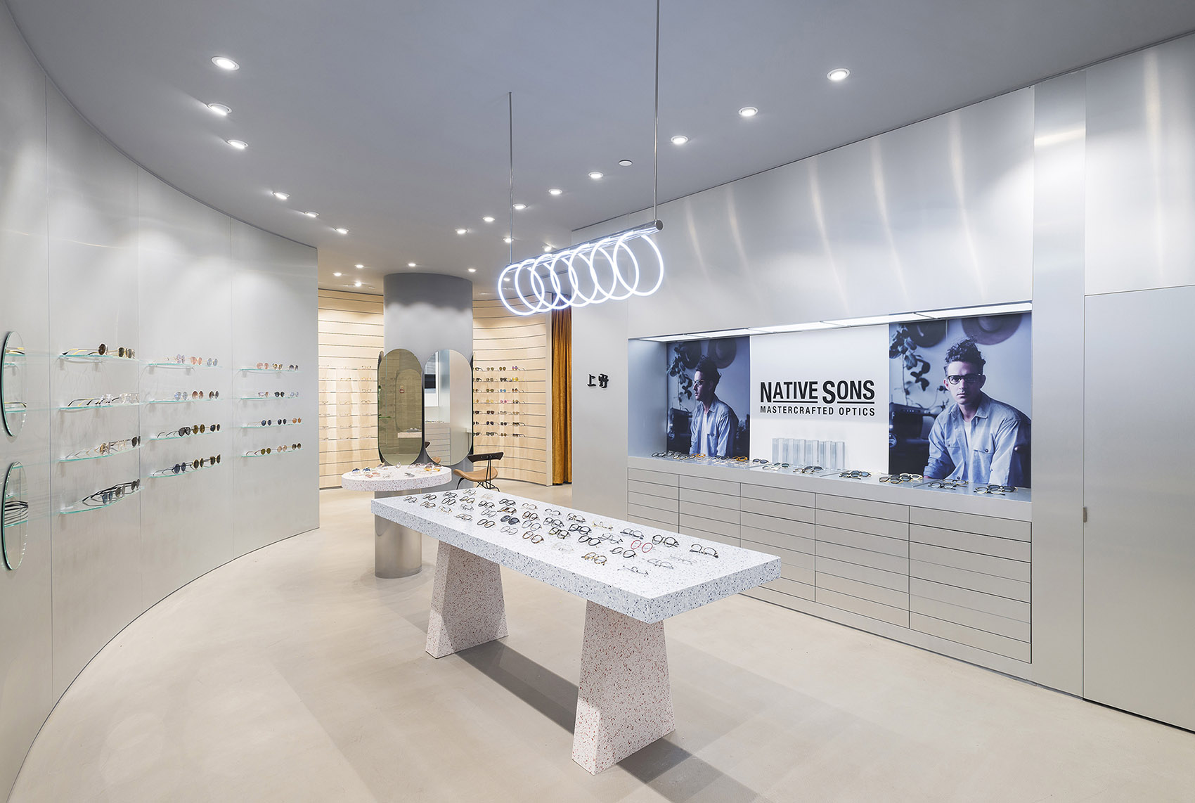 “Ueno Eyewear” Sunglass Shop by Office coastline - 谷德设计网