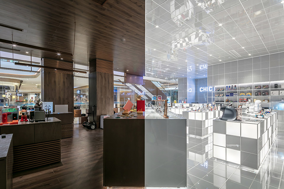 ChicBus Alipay Flagship Store, China by LYCS Architecture - 谷德设计网