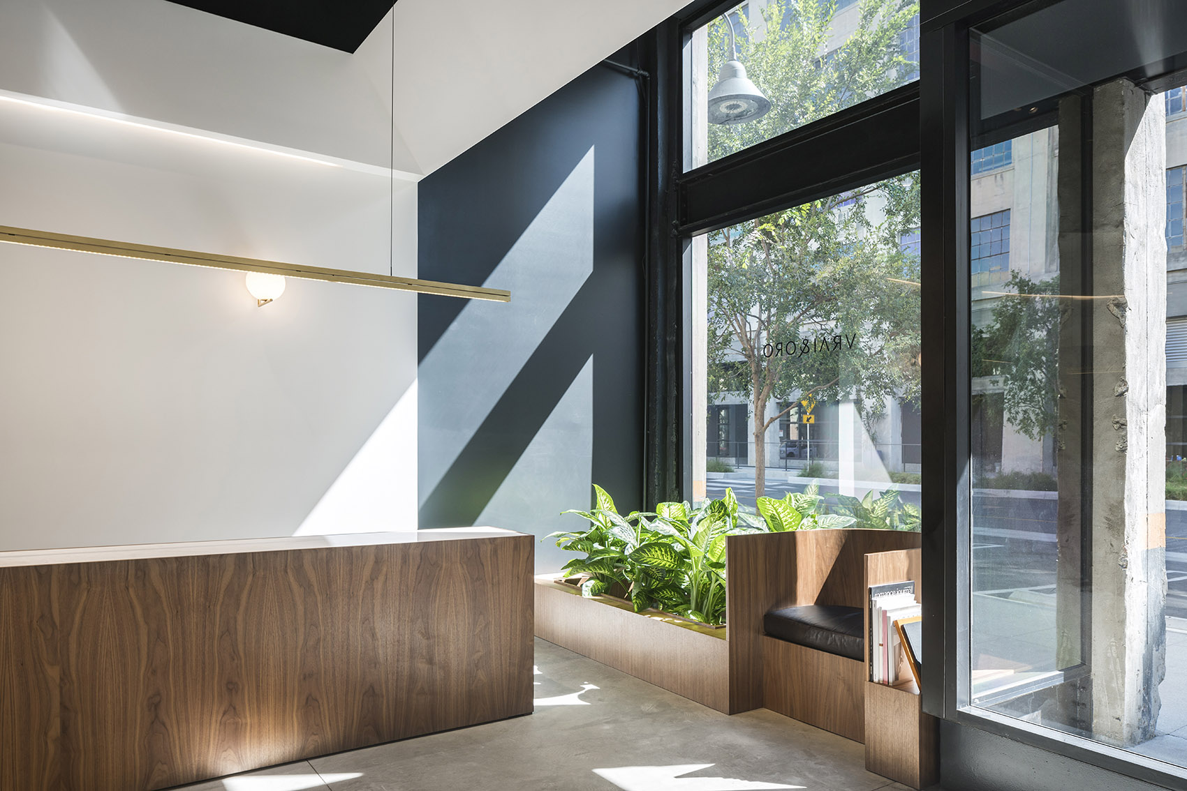 Vrai & Oro Store by Warren Office For Research and Design - 谷德设计网