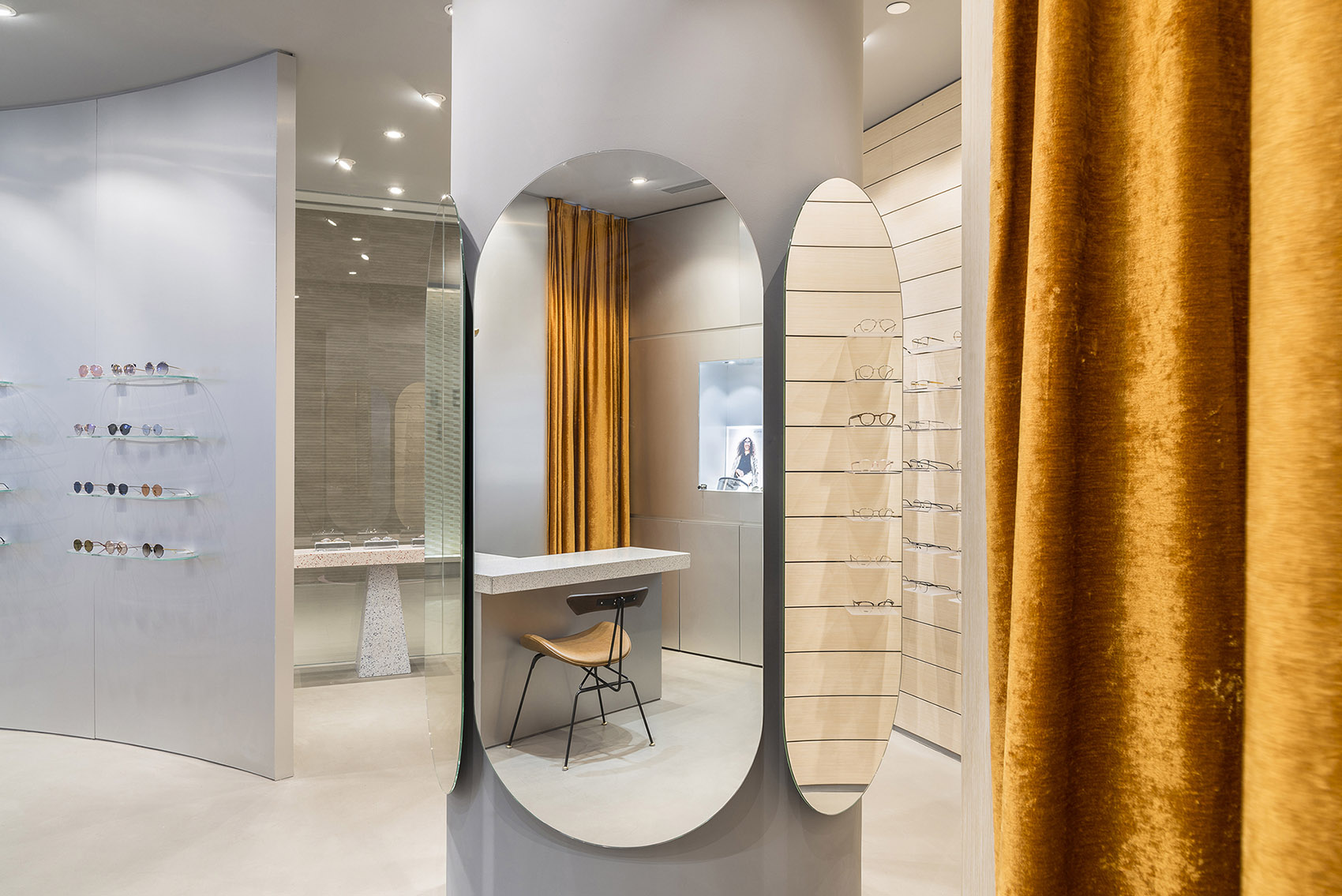 “Ueno Eyewear” Sunglass Shop by Office coastline - 谷德设计网