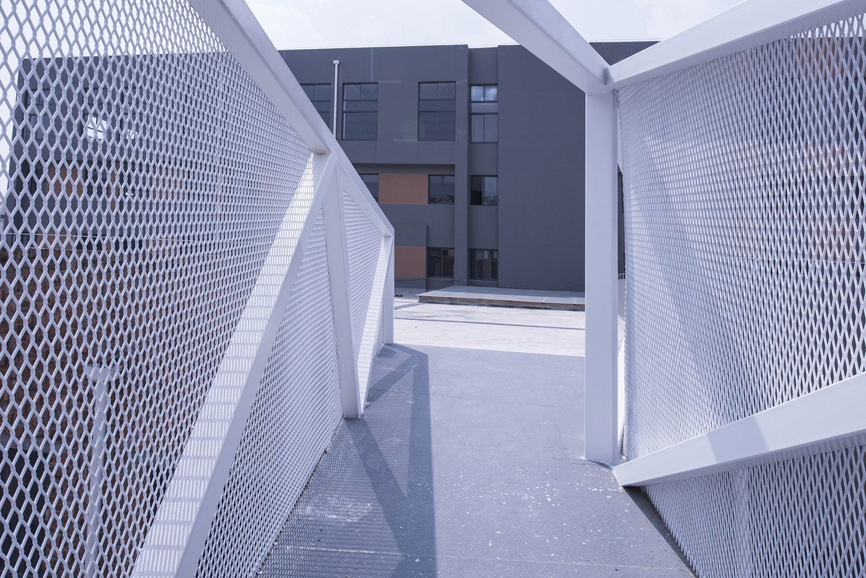 X Bridge, China by Zhang Bing & Atelier Groundwork Architecture - 谷德设计网