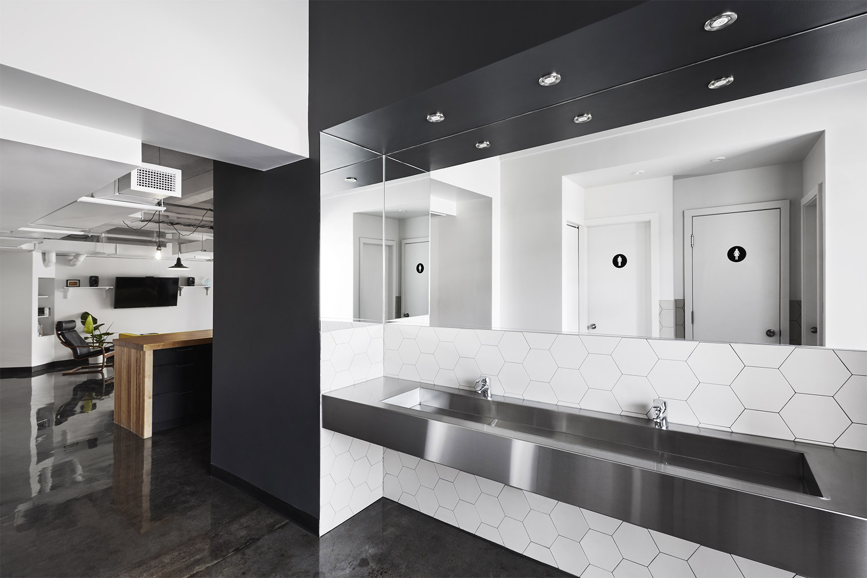 A New Sound Studio for La Hacienda Creative by Newsam Construction ...