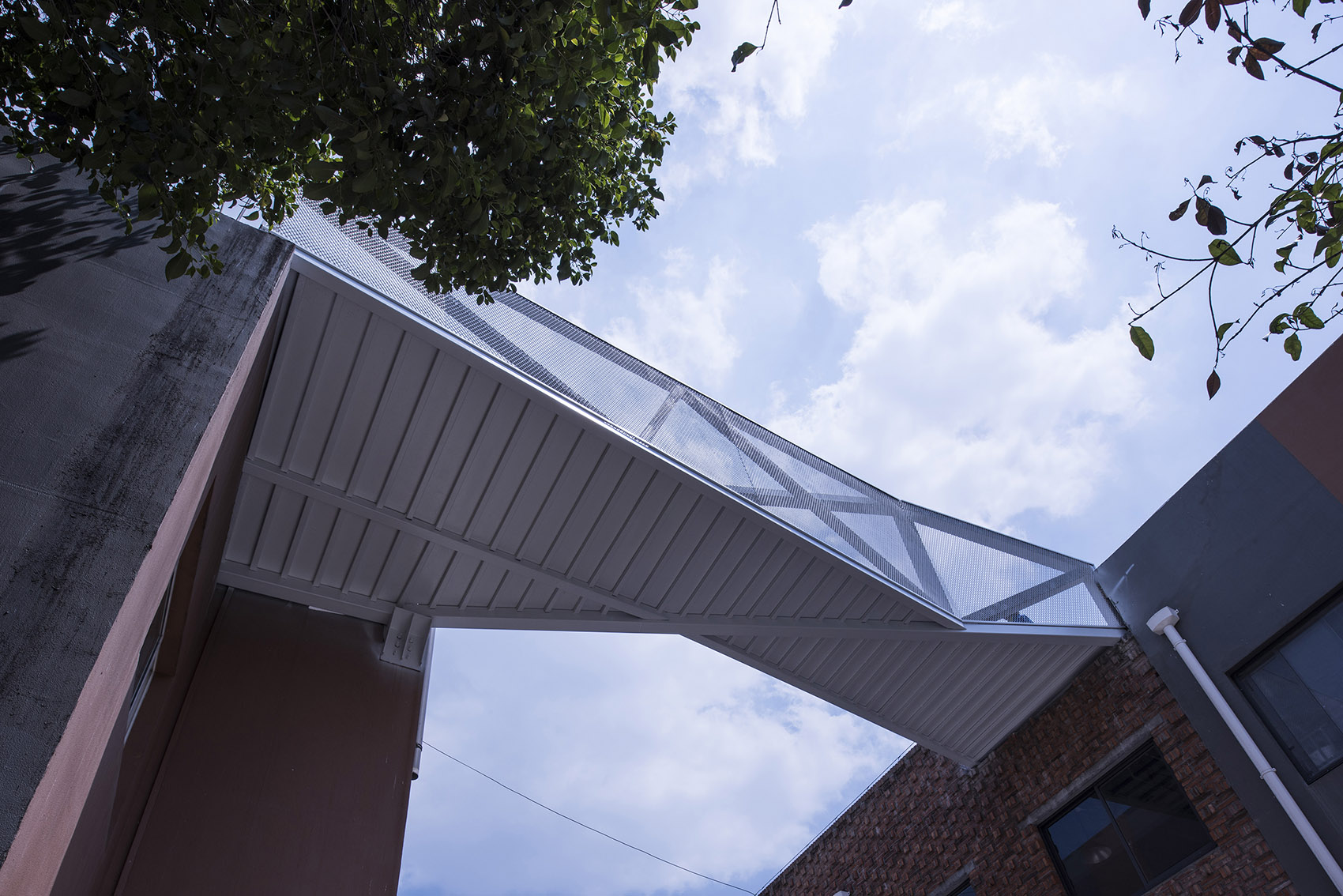 X Bridge, China by Zhang Bing & Atelier Groundwork Architecture - 谷德设计网