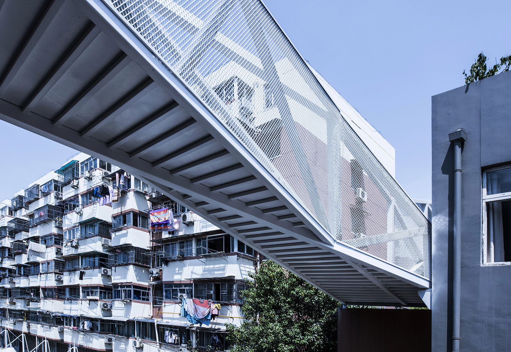 X Bridge, China by Zhang Bing & Atelier Groundwork Architecture - 谷德设计网