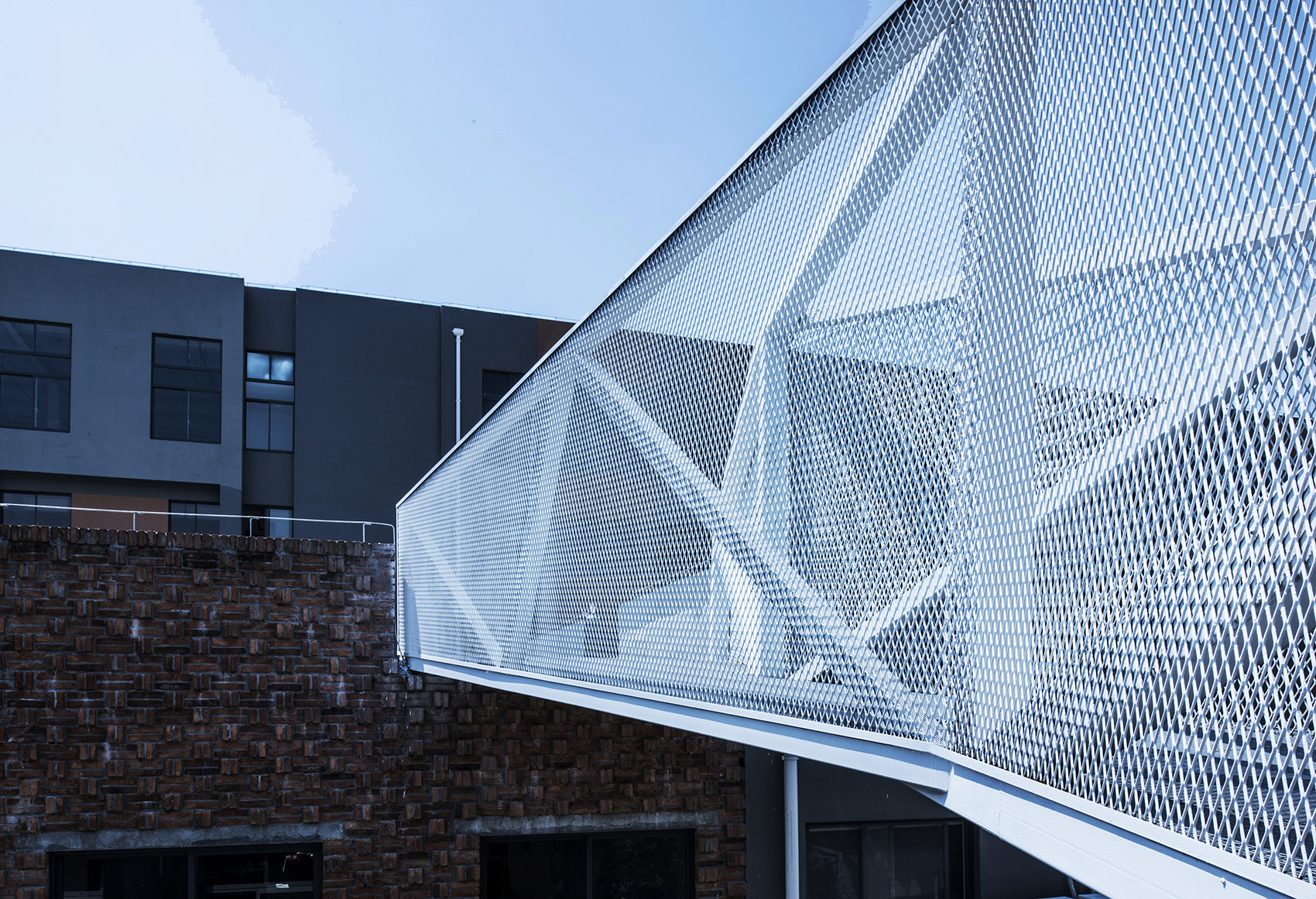 X Bridge, China by Zhang Bing & Atelier Groundwork Architecture - 谷德设计网