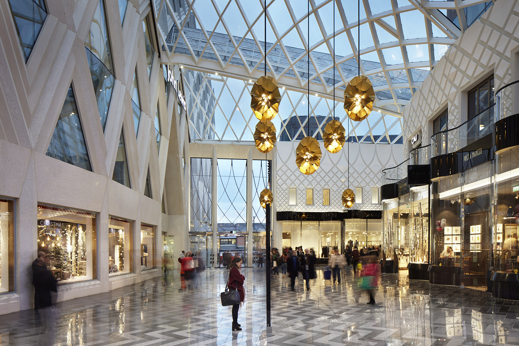 Victoria Gate Arcade by ACME - 谷德设计网