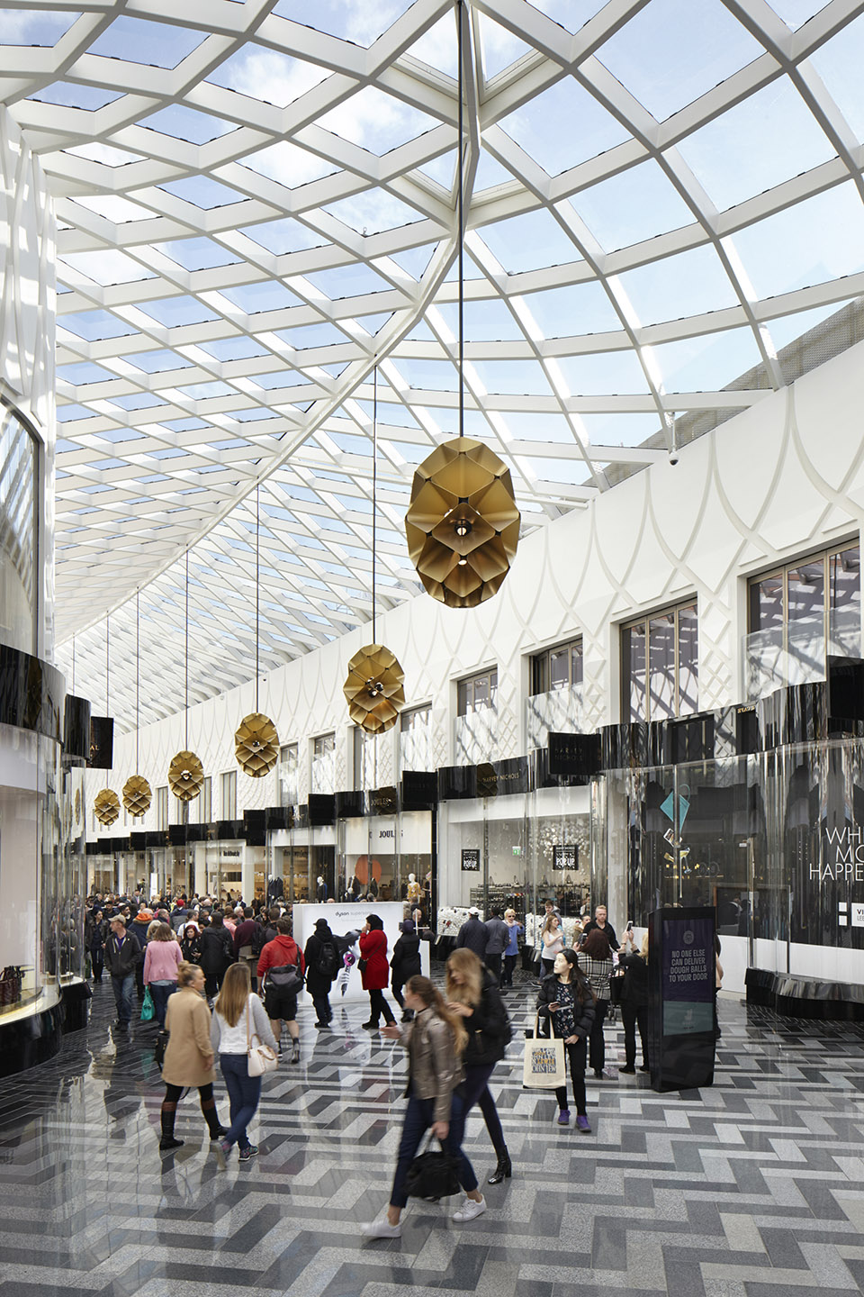 Victoria Gate Arcade by ACME - 谷德设计网