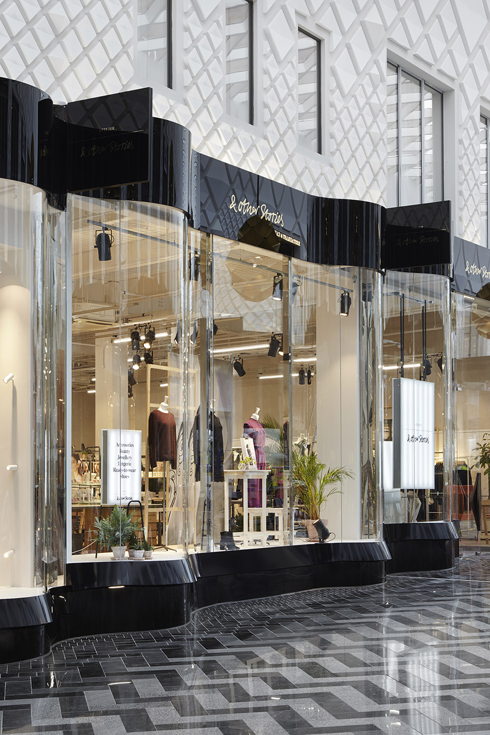 Victoria Gate Arcade by ACME - 谷德设计网