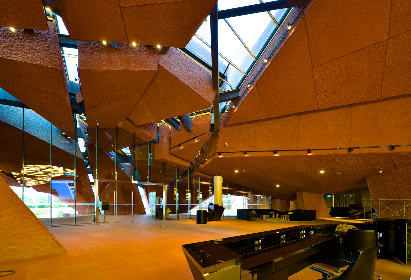 Antoine Predock and the Luxelakes Art Expo Center, Chengdu by Antoine ...