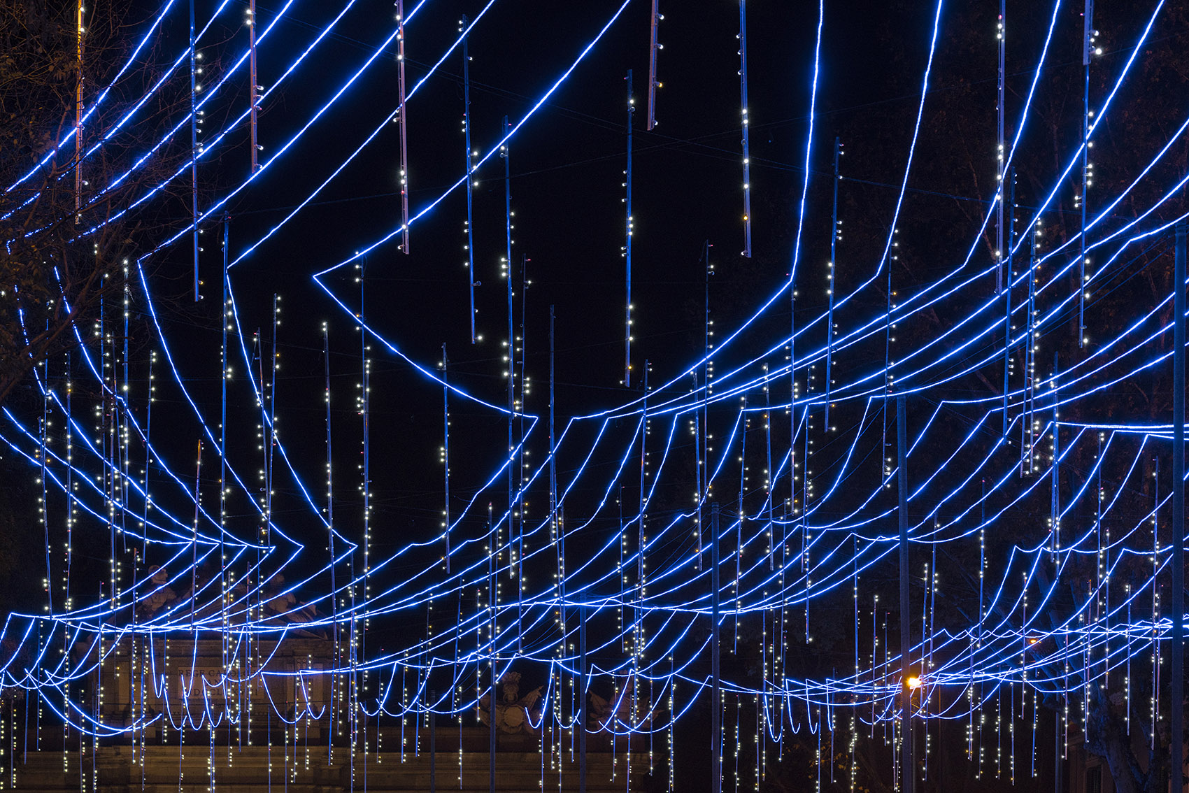 Stellar, light installation, Madrid by Ben Busche / Brut Deluxe - 谷德设计网