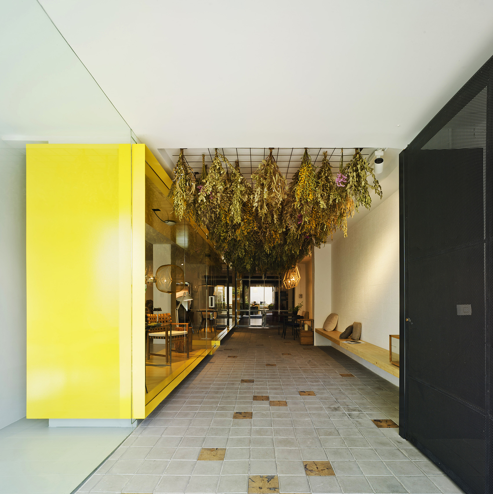 Intramuros Store by Antonio Maciá - 谷德设计网