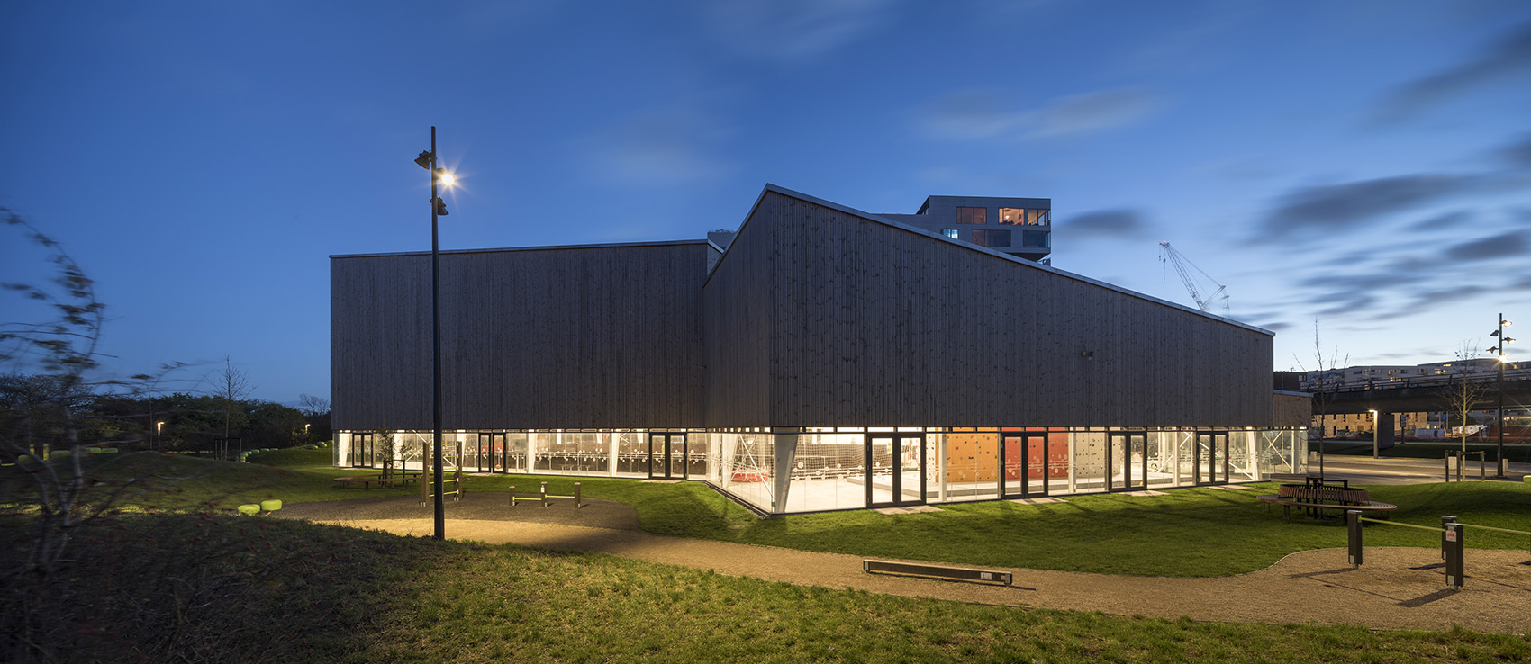 Multi-purpose sports facility in Ørestad City by NORD Architects - 谷德设计网