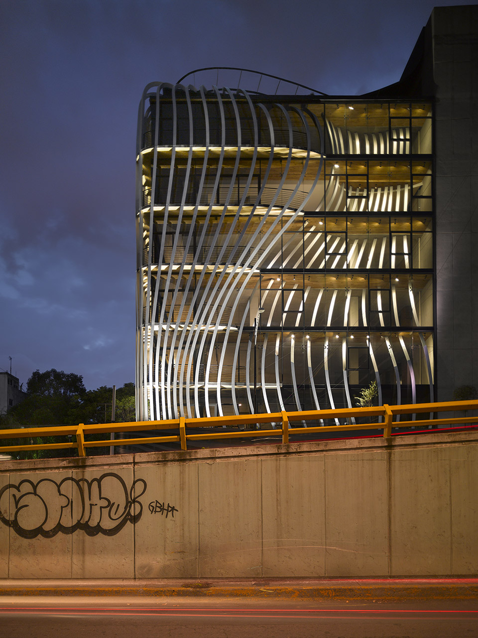 Threads by Belzberg Architects - 谷德设计网