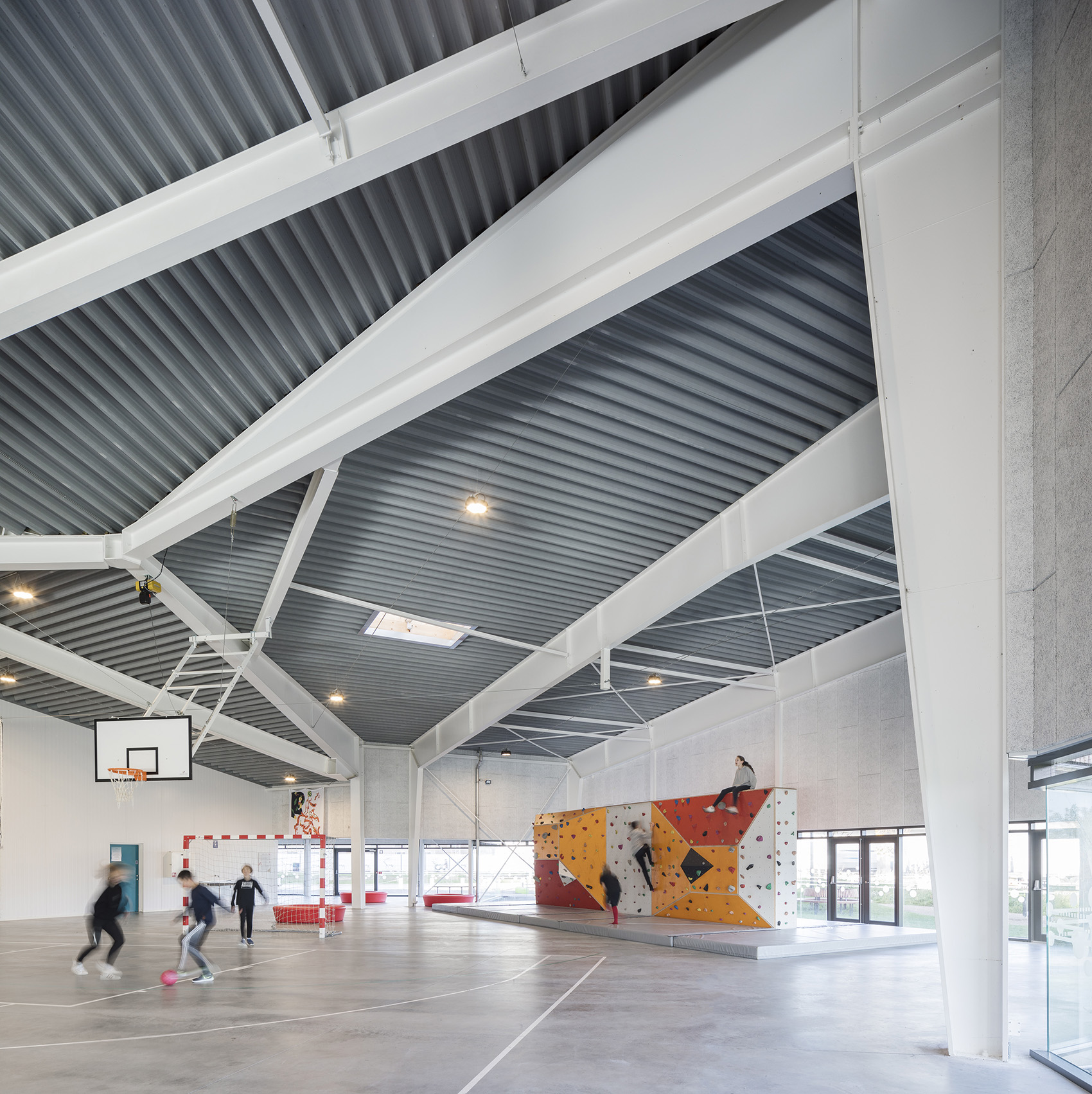 Multi-purpose sports facility in Ørestad City by NORD Architects - 谷德设计网