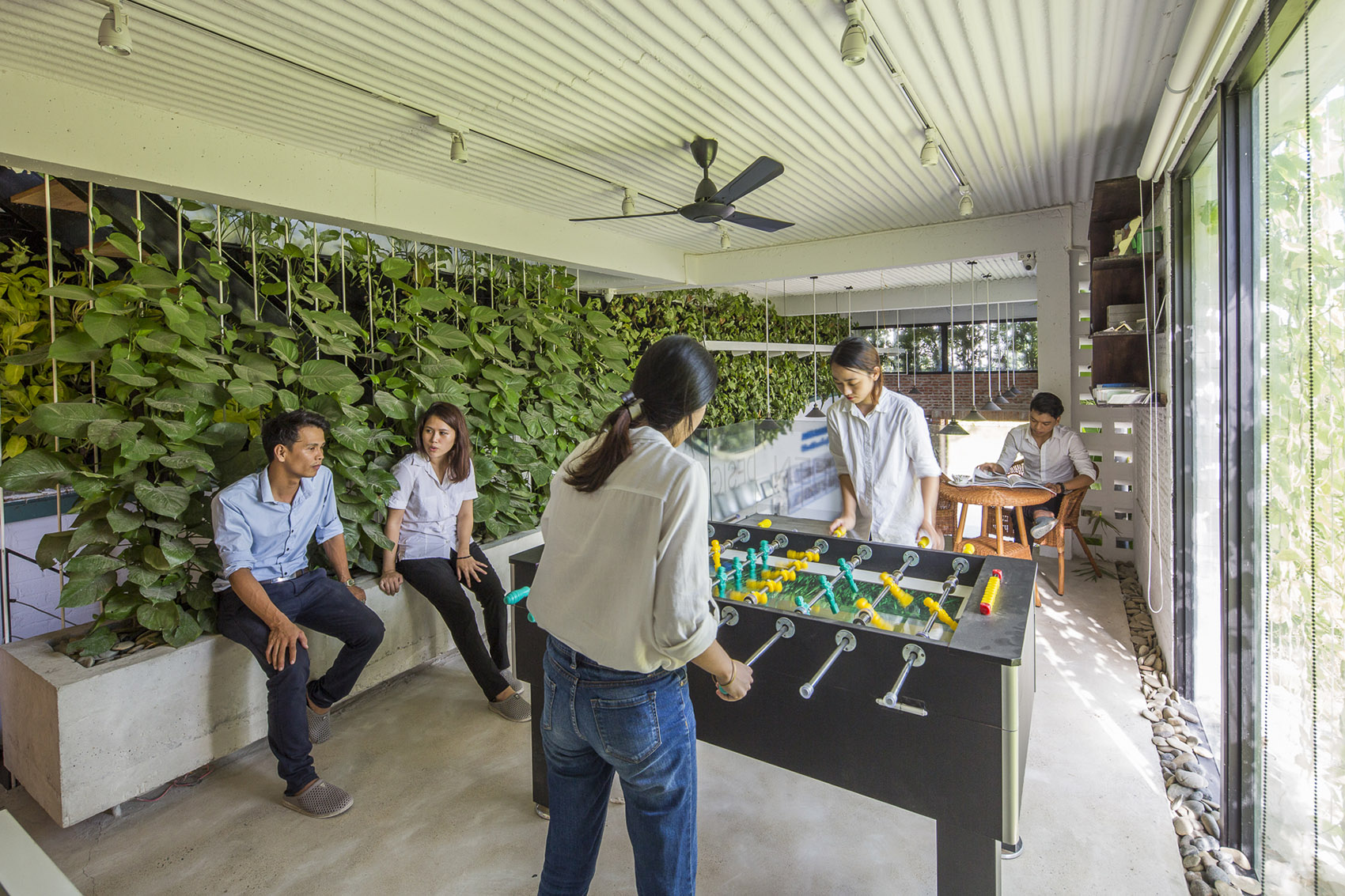 The Modern Village Office by Ho Khue Architects - 谷德设计网