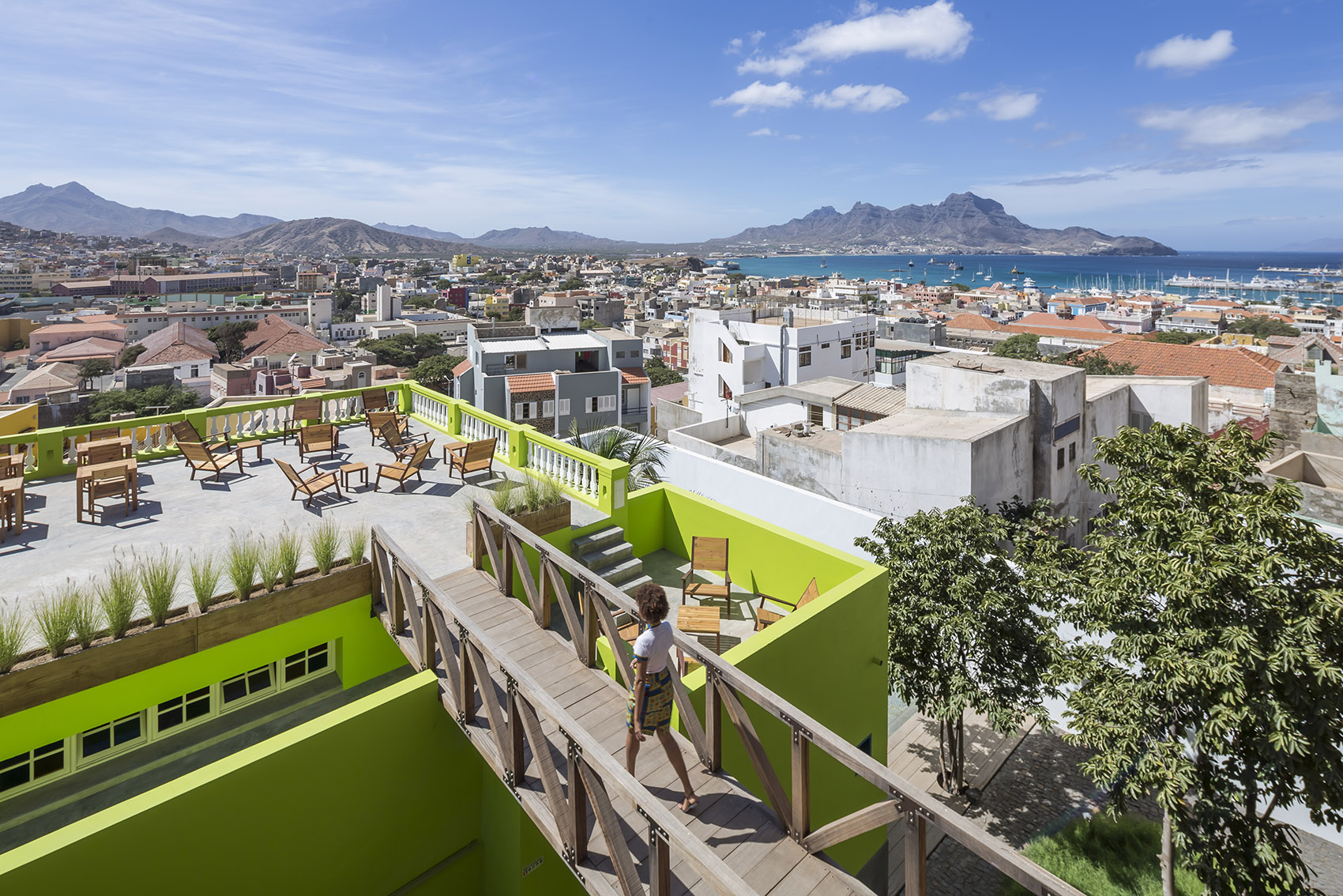 Terra Lodge Hotel by Ramos Castellano Arquitectos - 谷德设计网