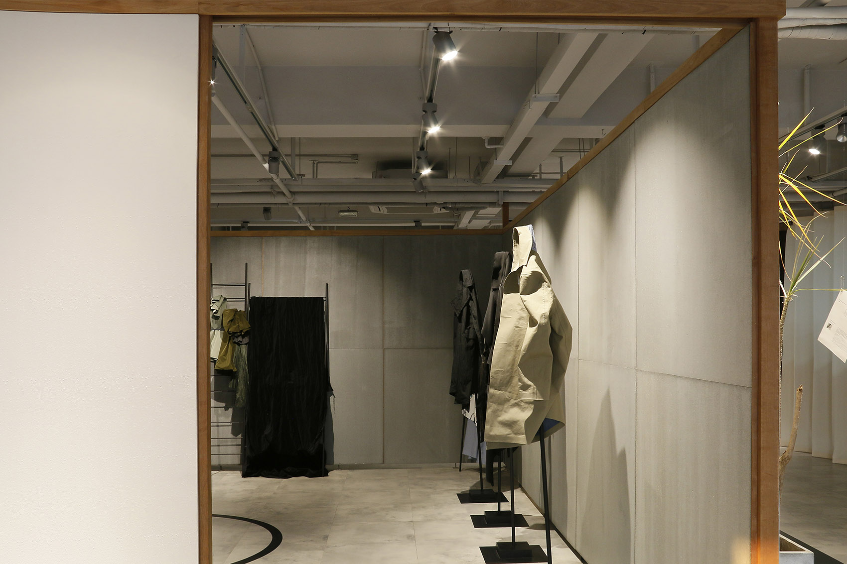 Textile Library in Zhejiang, China by slowstudio Architects - 谷德设计网