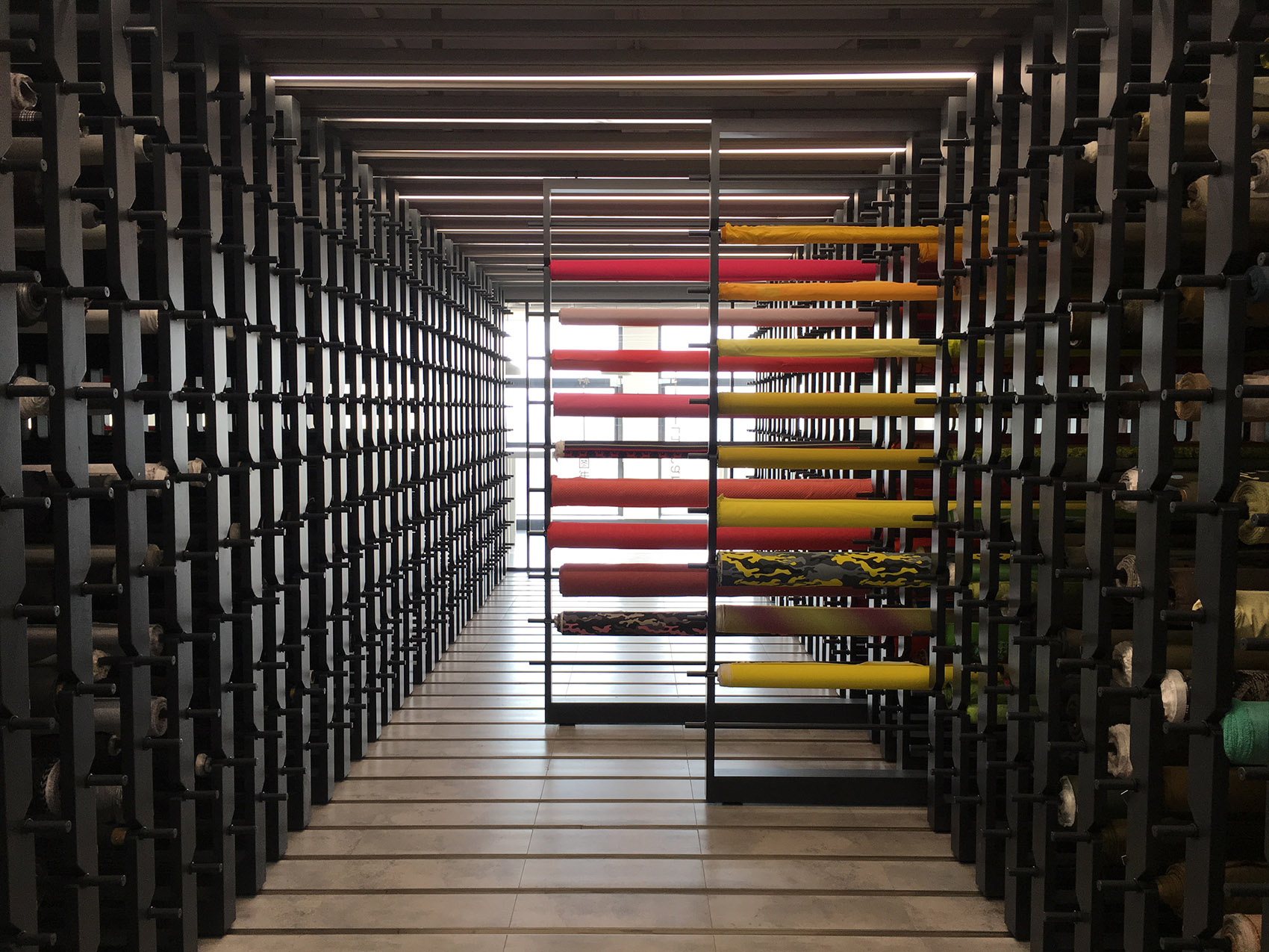 Textile Library in Zhejiang, China by slowstudio Architects - 谷德设计网