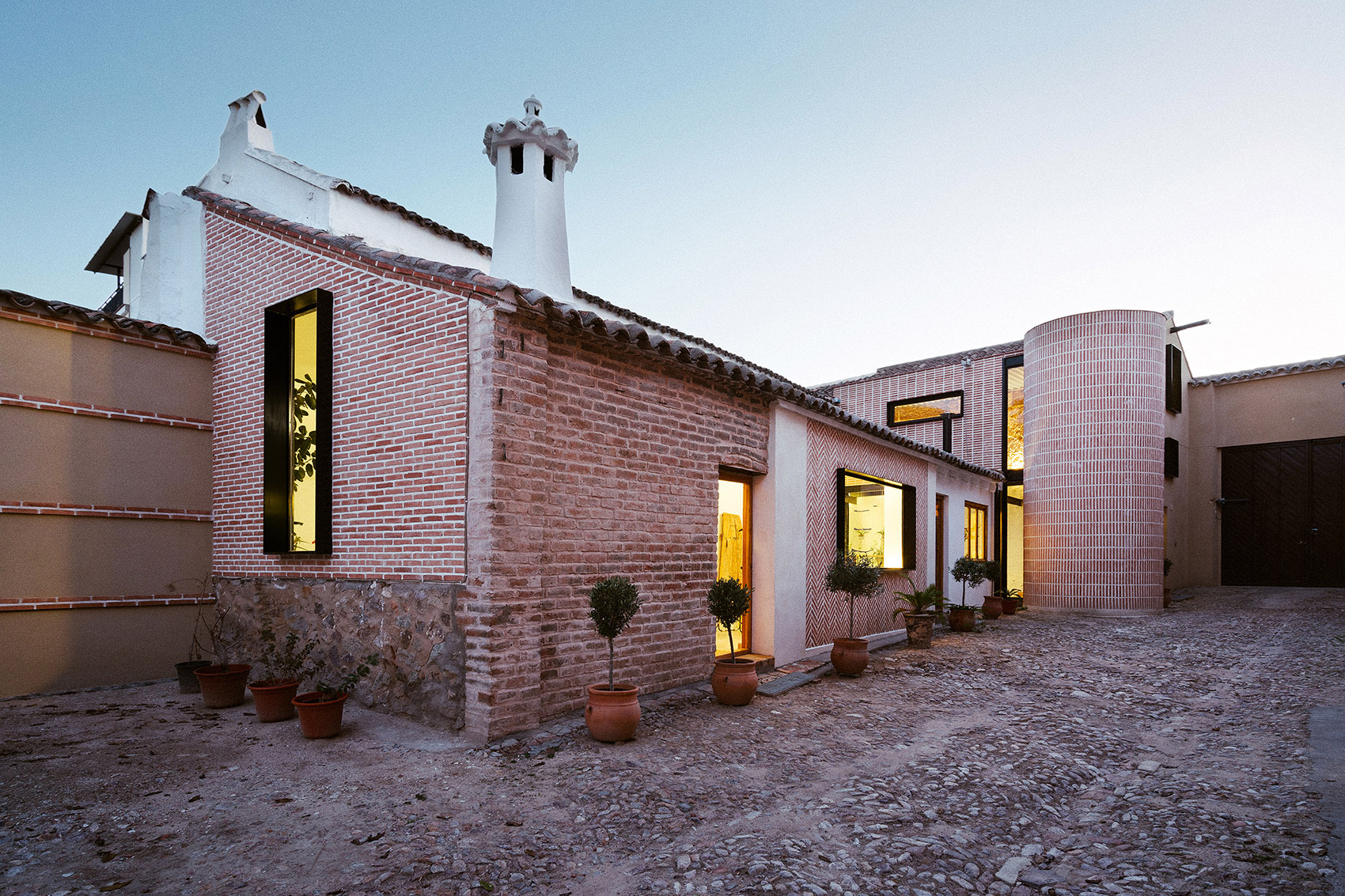 Former Haystack Refurbishment by OOIIO Architecture - 谷德设计网