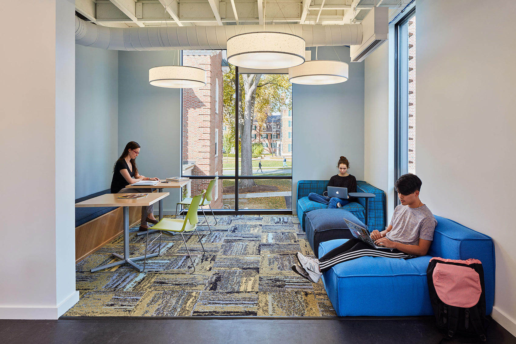 Dartmouth College House Center Pilots by Sasaki - 谷德设计网