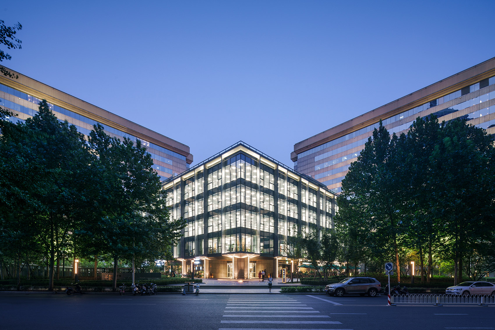 Beijing COFCO PLAZA by Kokaistudios - 谷德设计网