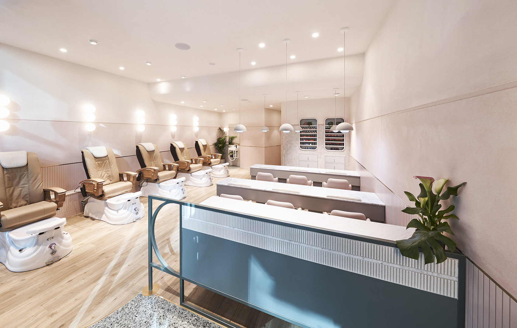 California Nails in Barangaroo by Tom Mark Henry - 谷德设计网