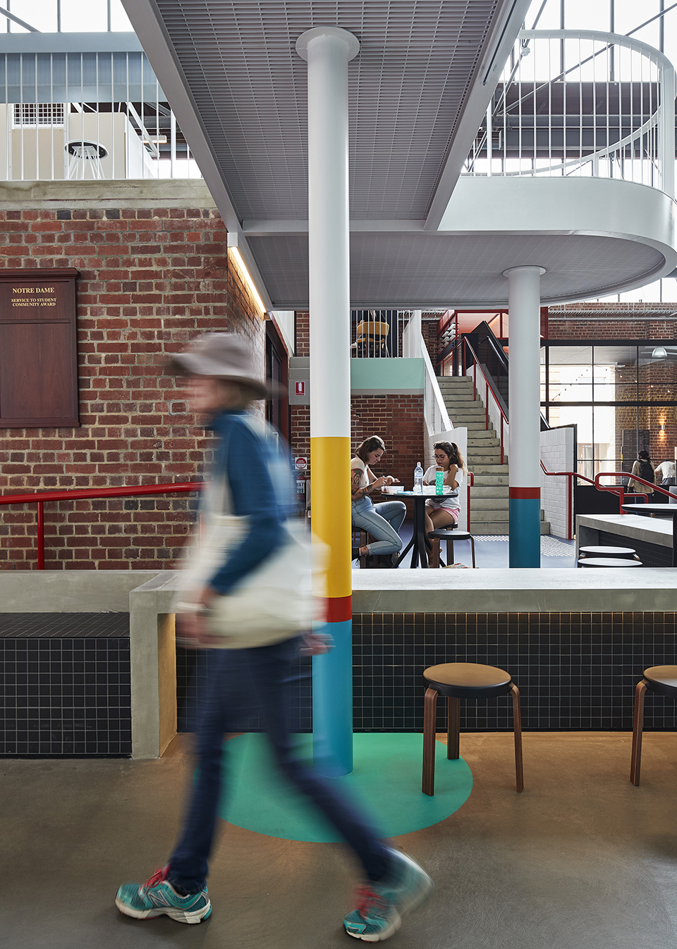 Student Hub at Notre Dame by Cox Architecture - 谷德设计网