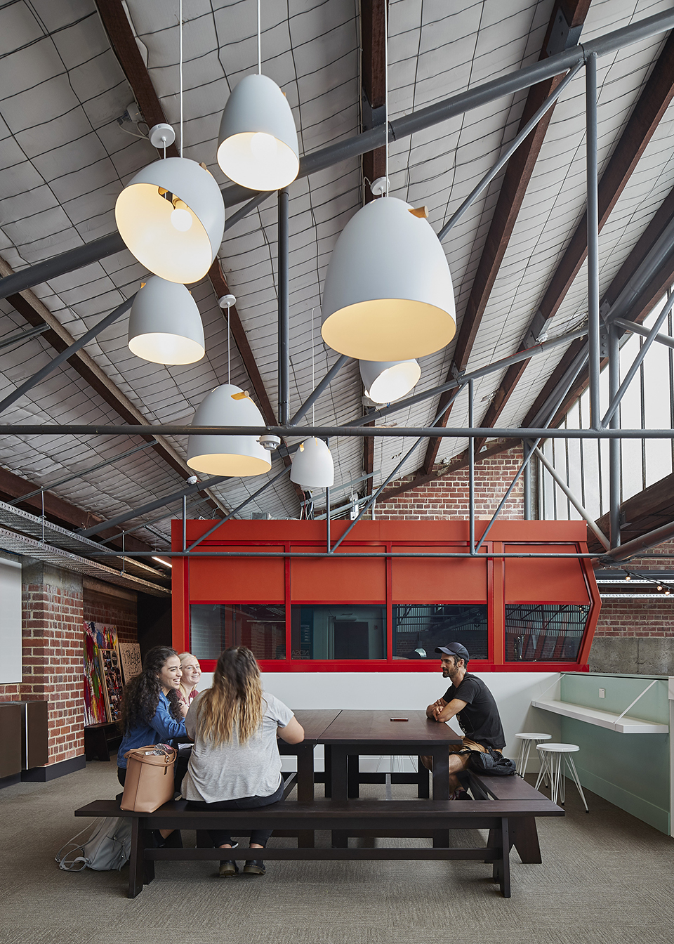 Student Hub at Notre Dame by Cox Architecture - 谷德设计网