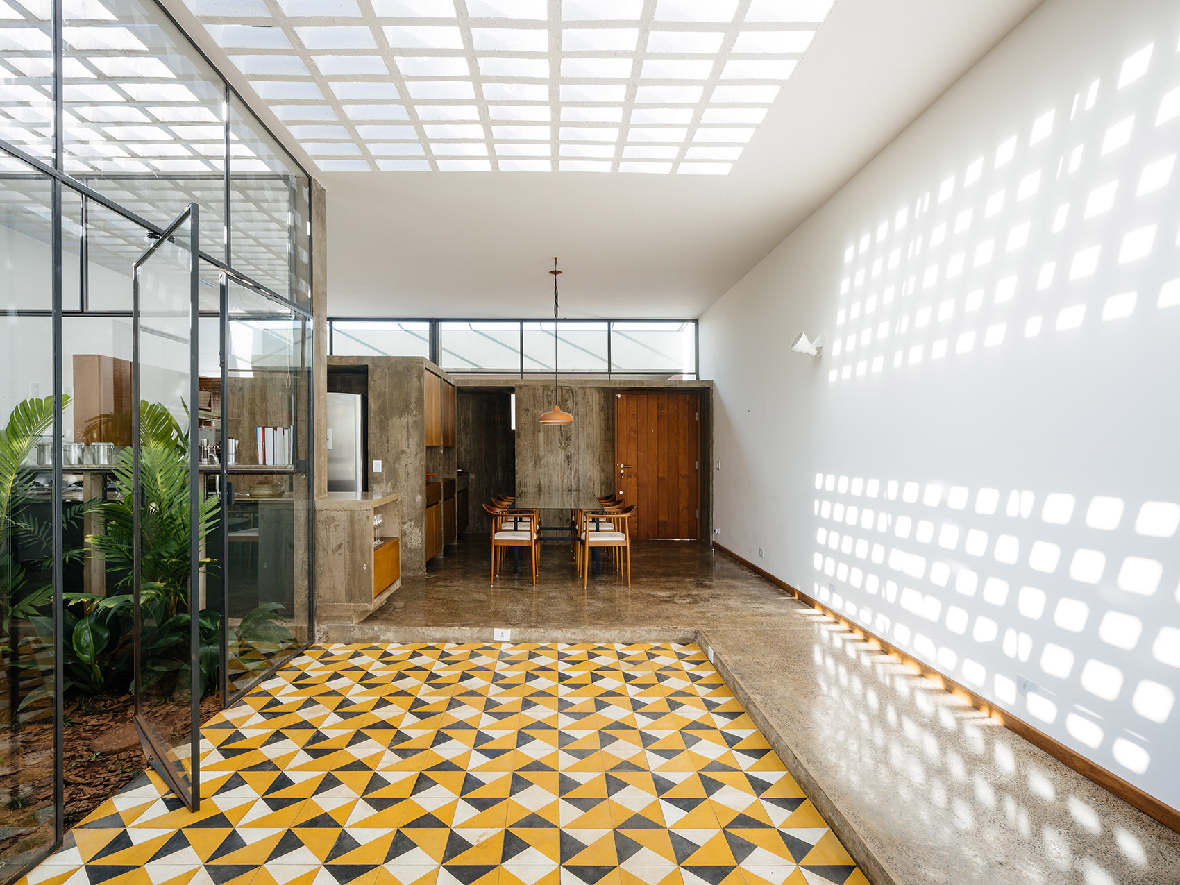 Ownerless House nº01 by Vão - 谷德设计网