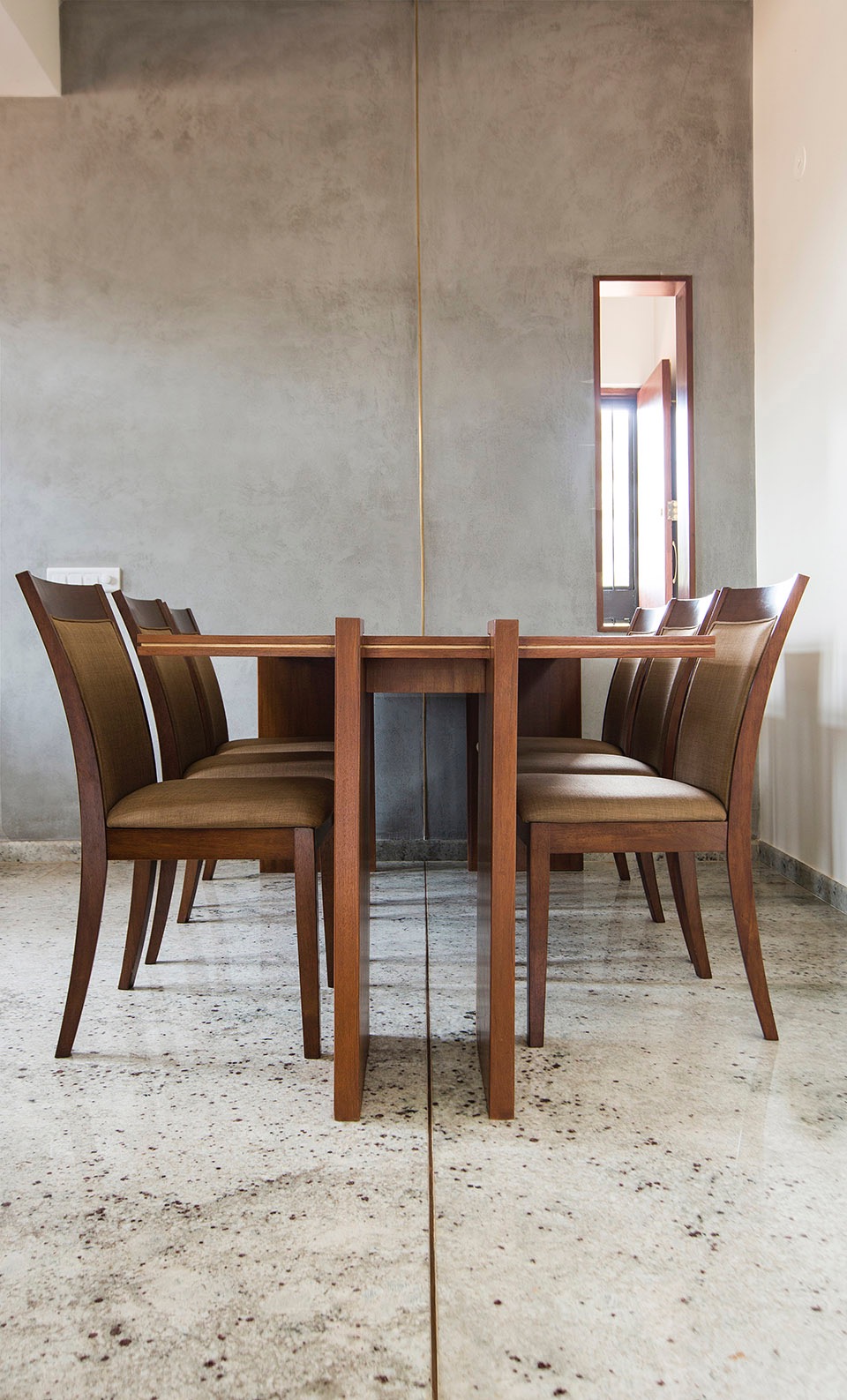 Corbel House by Kamat & Rozario Architecture - 谷德设计网