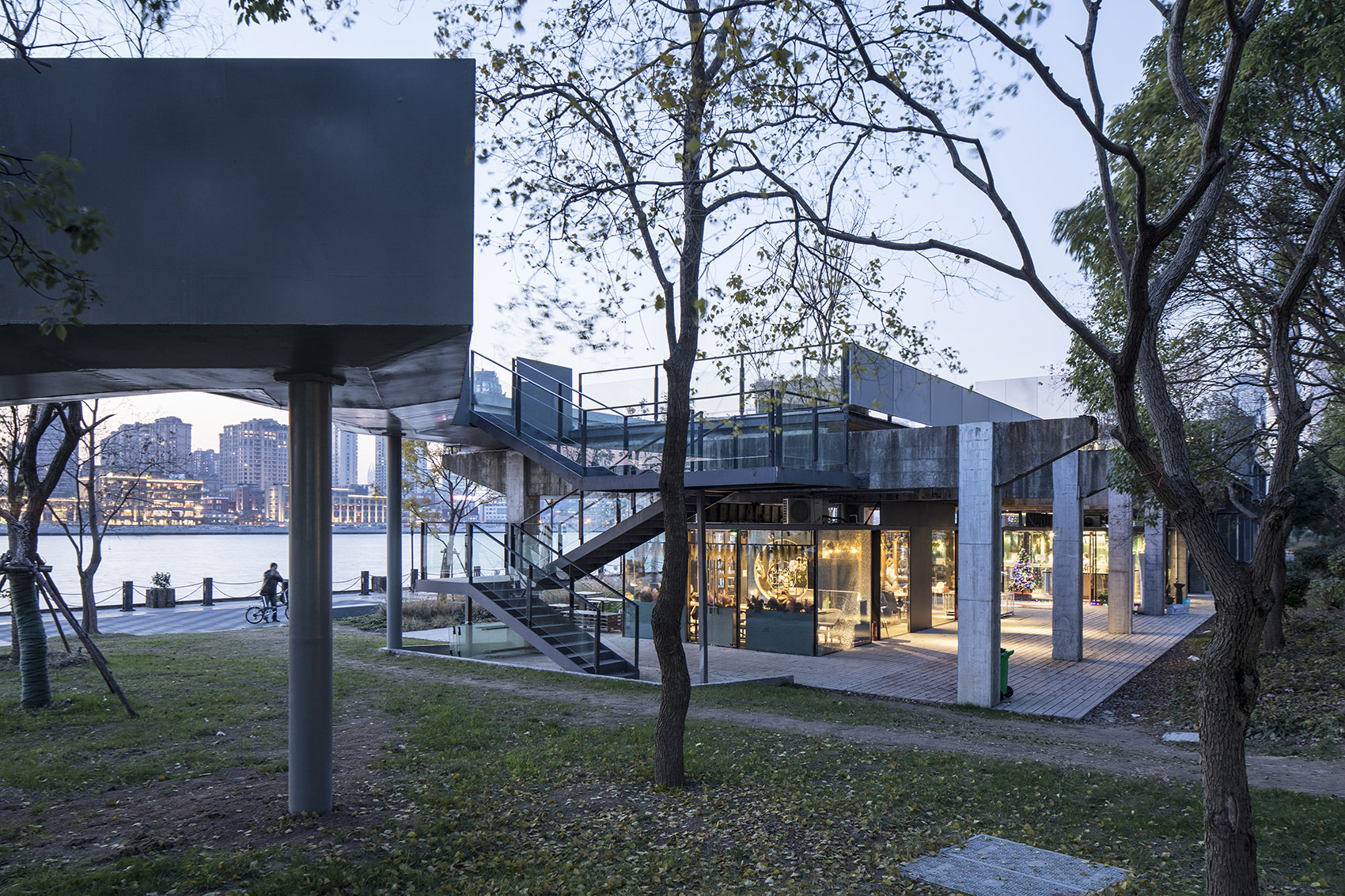 Modern Art Museum and its ancillary facilities by Atelier Deshaus ...