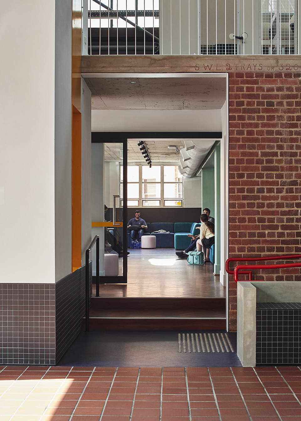 Student Hub at Notre Dame by Cox Architecture - 谷德设计网