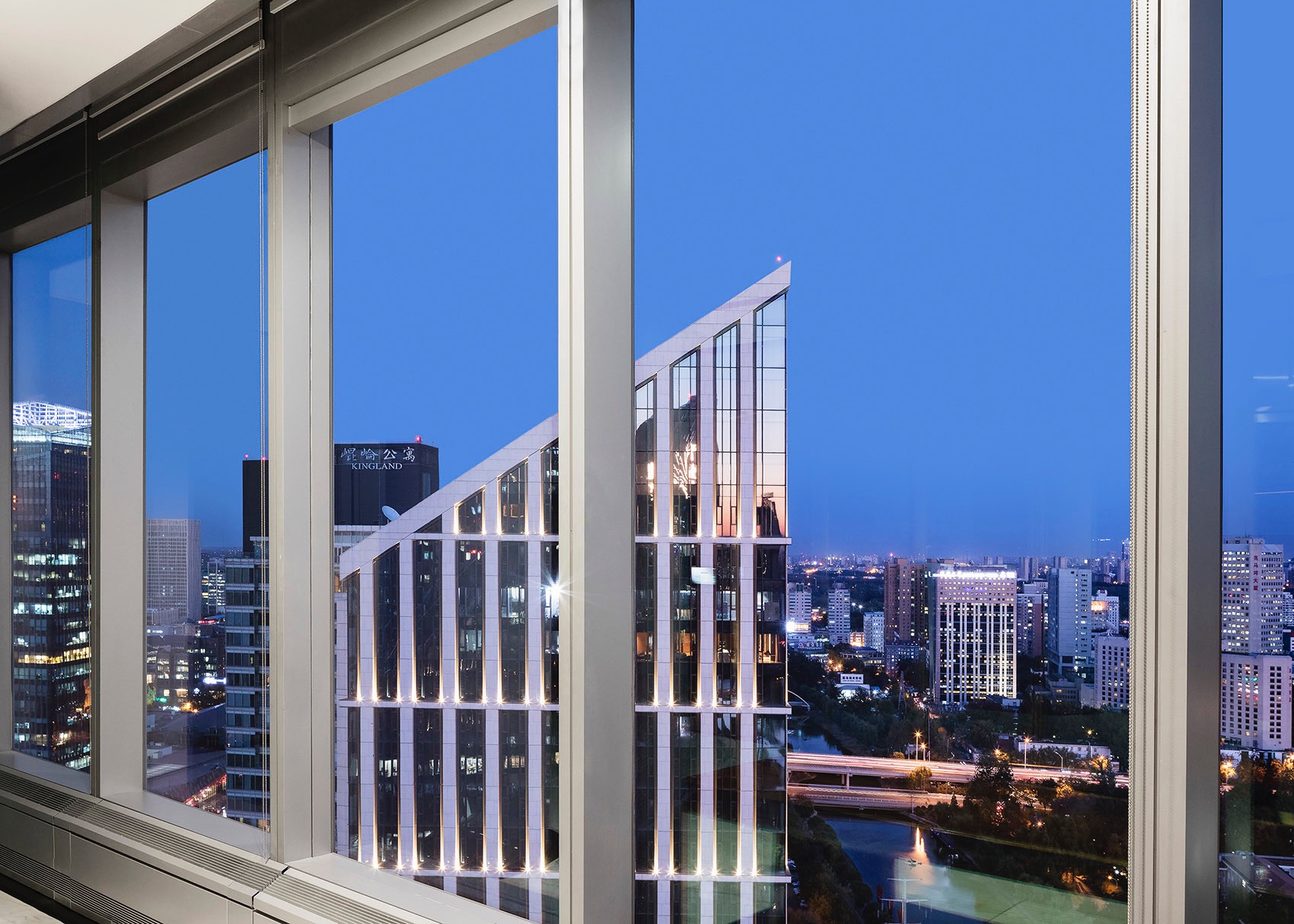 Genesis Skycellar by Superimpose - 谷德设计网