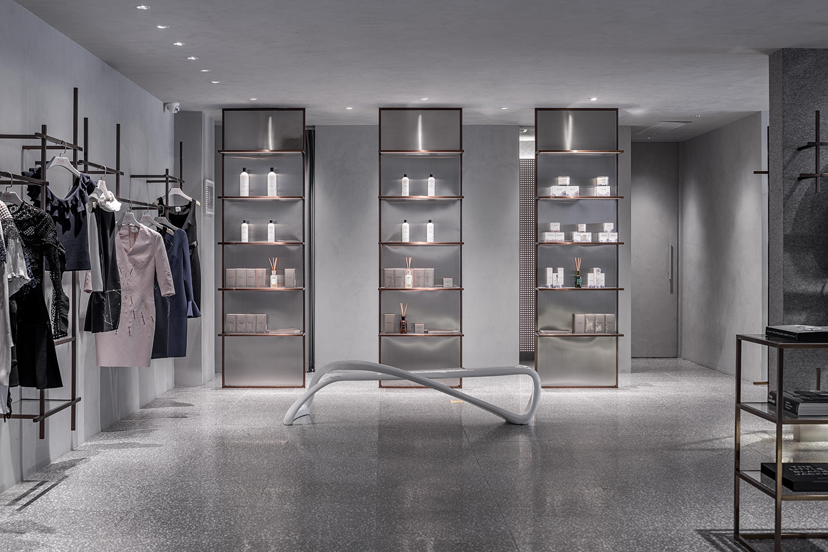 “31 Shades of Grey” Fashion Art Gallery by Circle Studio Shanghai - 谷德设计网