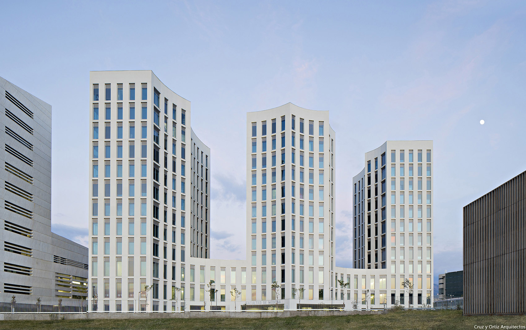 Faculty of Medicine at Campus of Health Sciences of UGR University ...